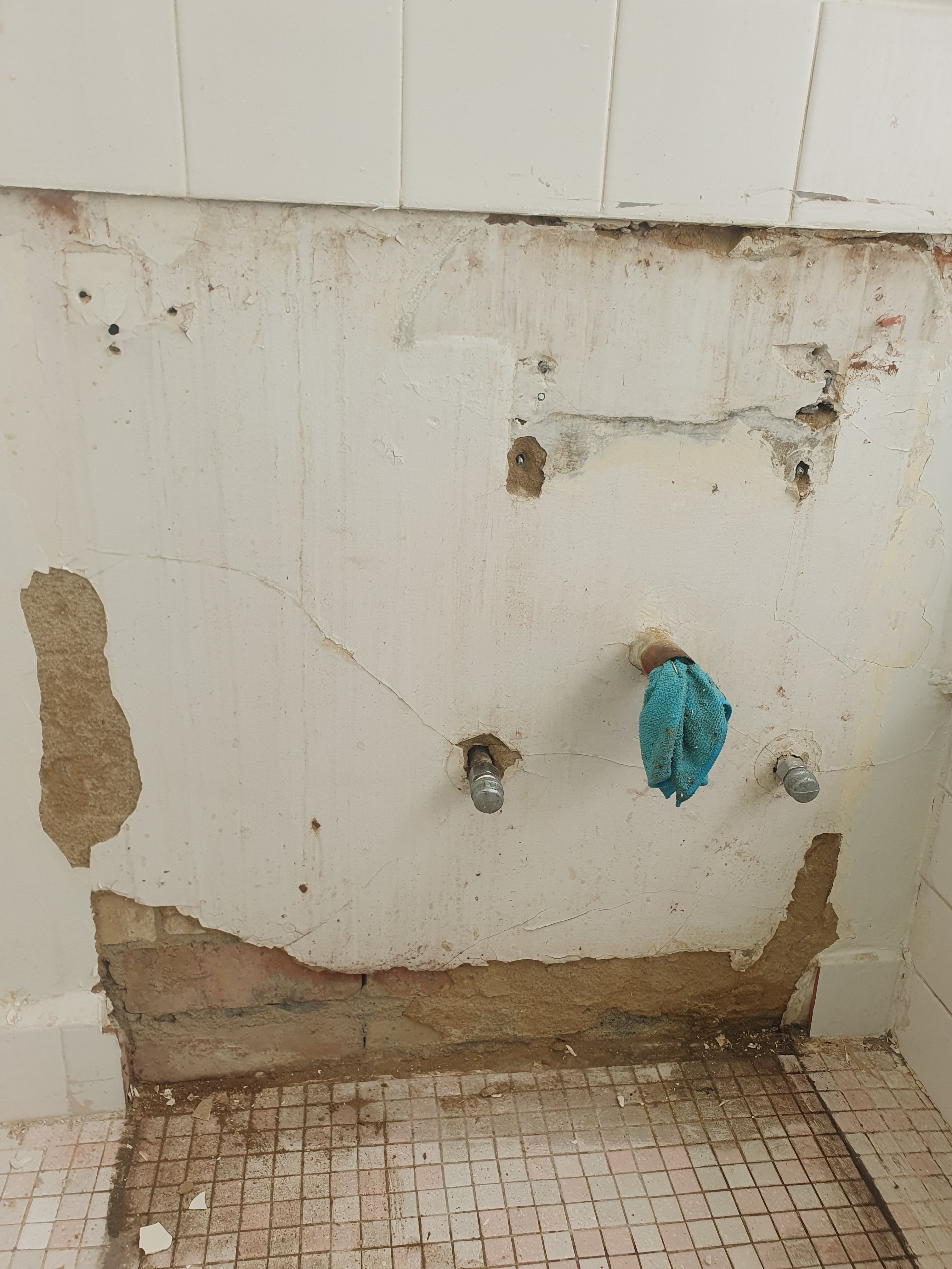 How to repair and resurface wall behind ... | Bunnings Workshop community