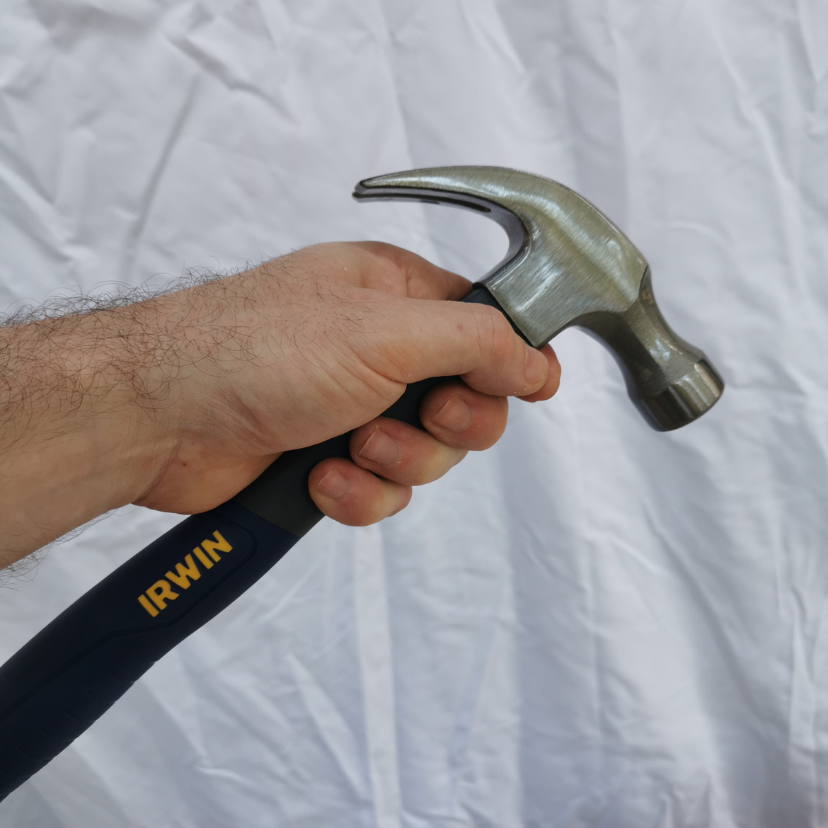 How to choose and use a claw hammer | Bunnings Workshop community