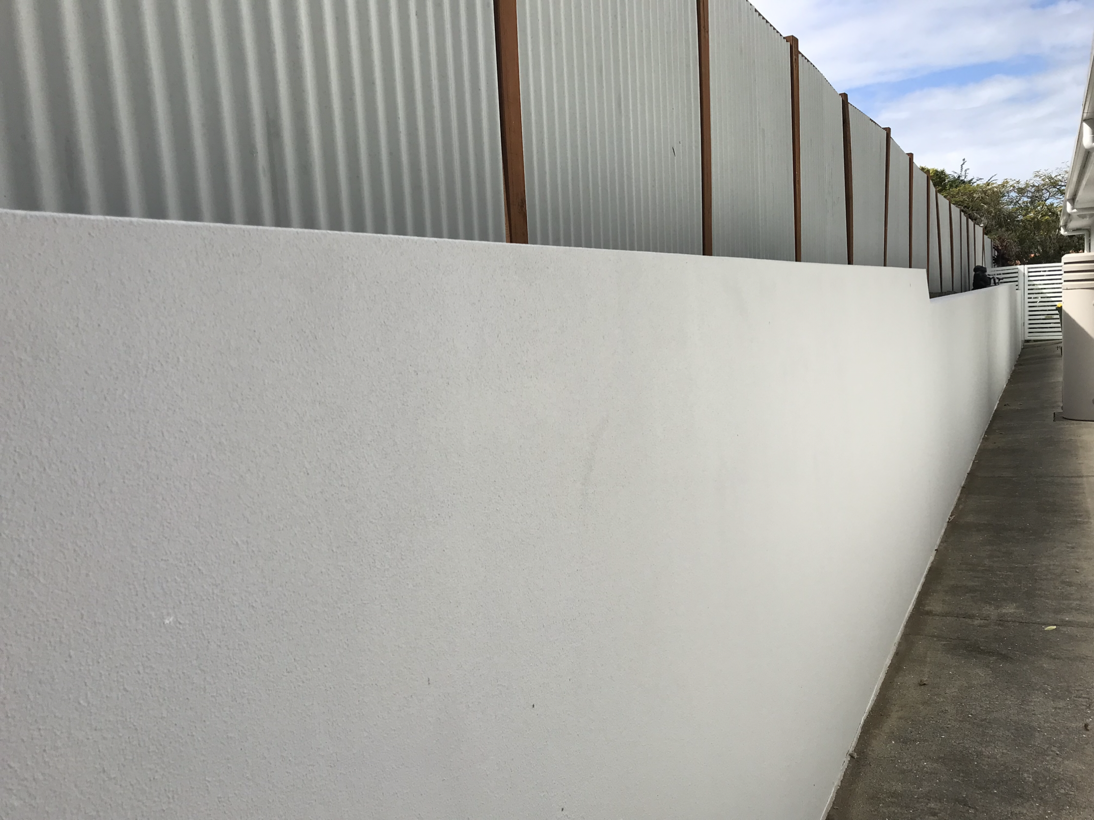 How to prevent water flowing under my fe... | Bunnings Workshop community