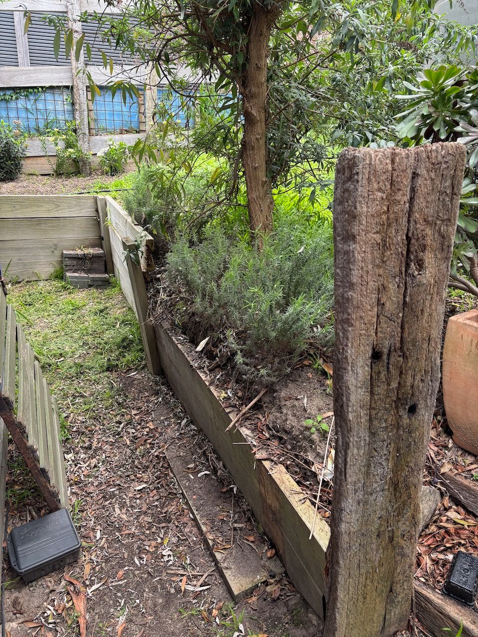 How to build a Ridgi retaining wall? | Bunnings Workshop community