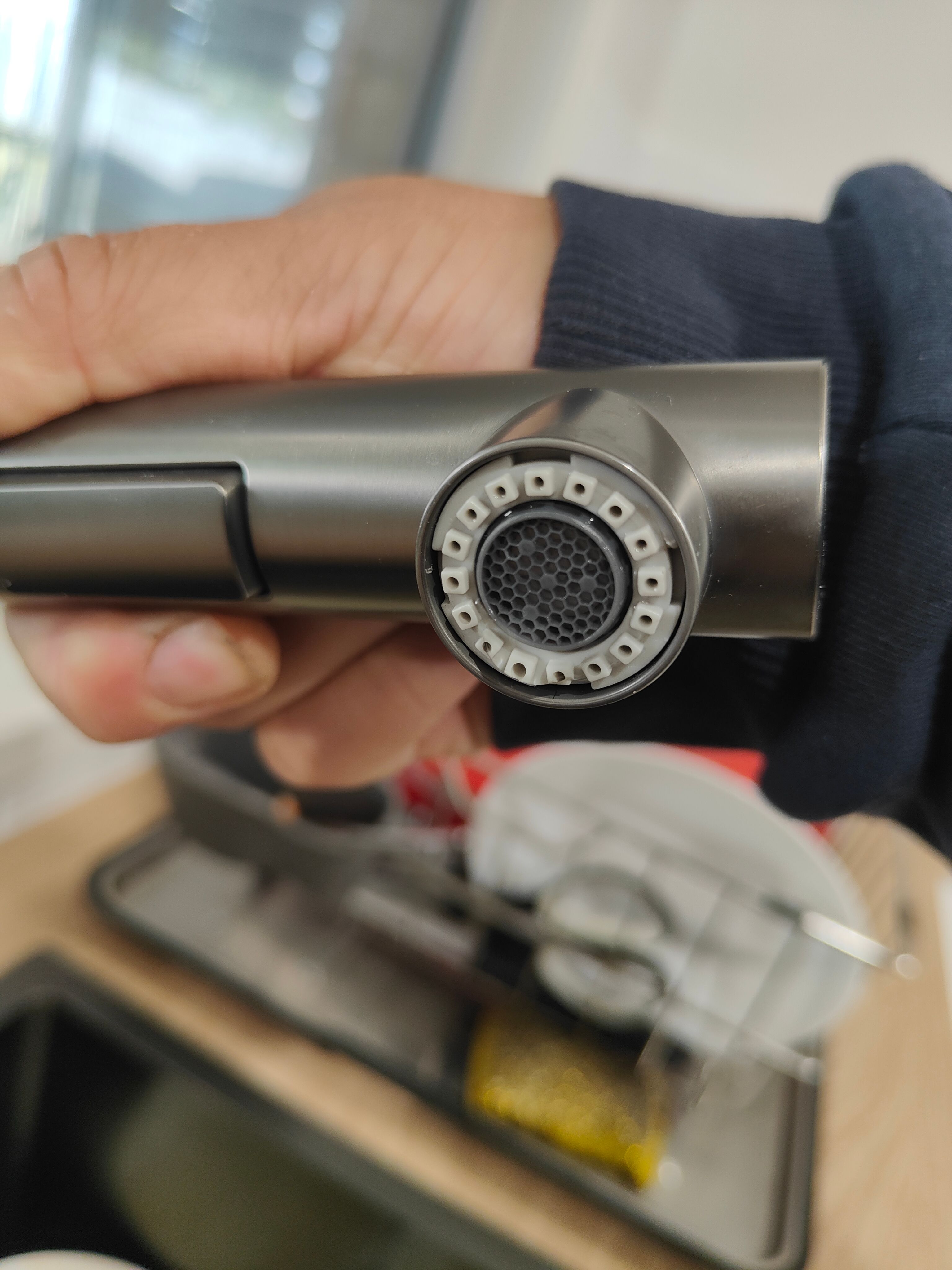 How to remove this kitchen tap head? | Bunnings Workshop community