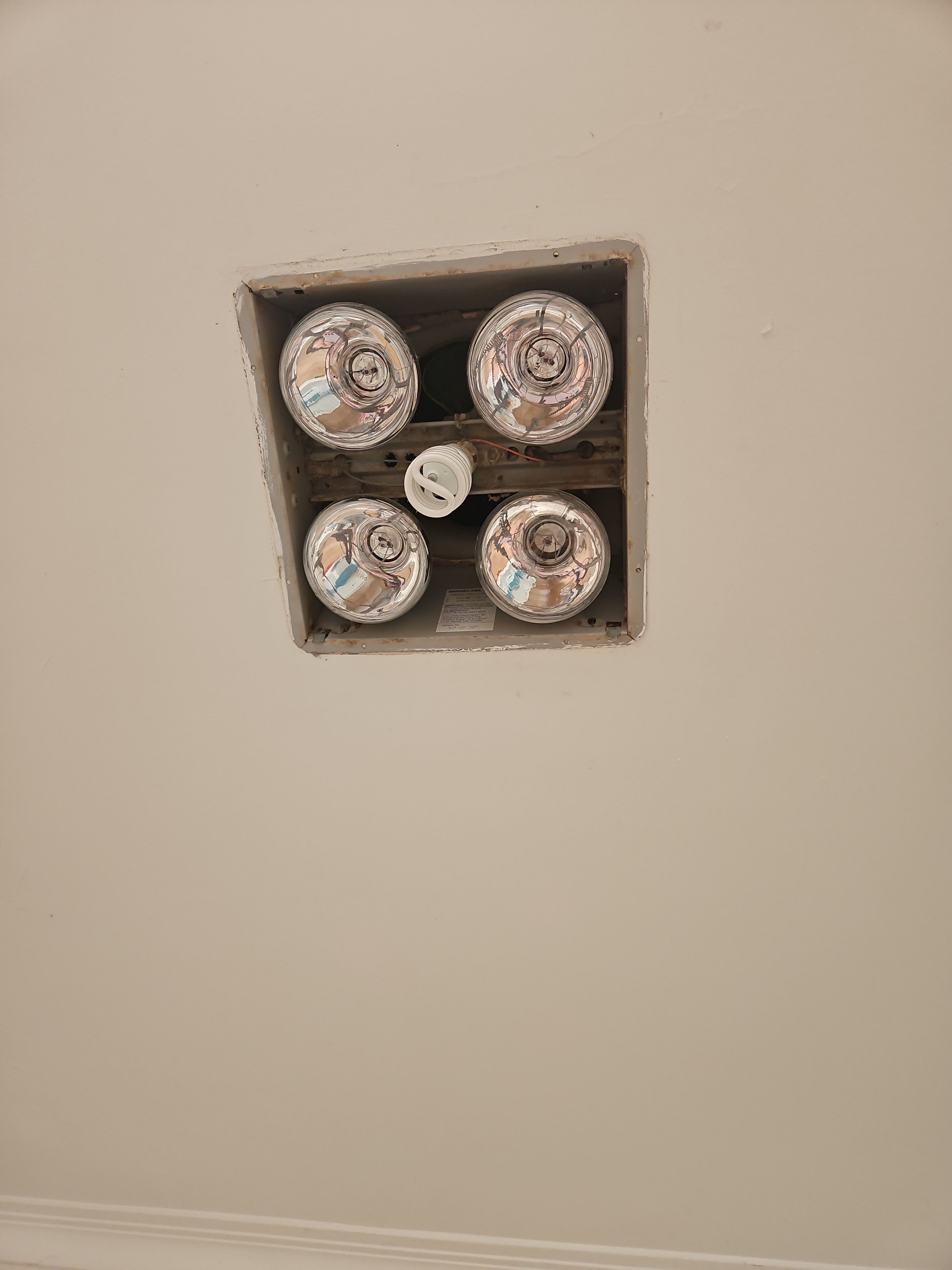 How to repair or replace light fitting? | Bunnings Workshop community