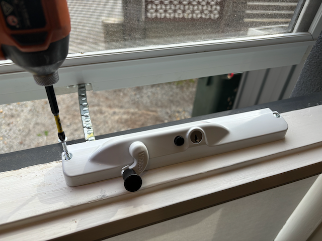 How to replace a broken window winder th... | Bunnings Workshop community