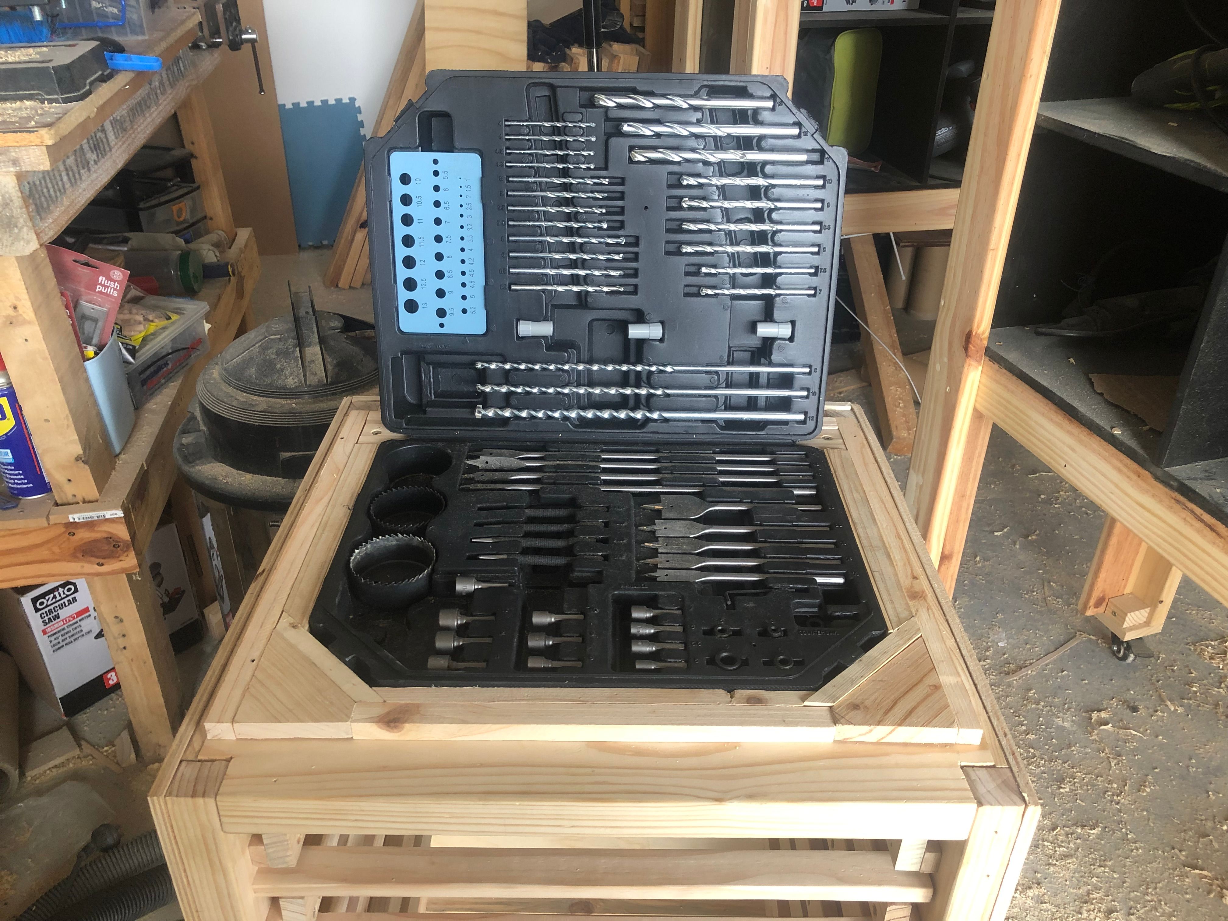 Power tool cabinets and workspace on whe... | Bunnings Workshop community