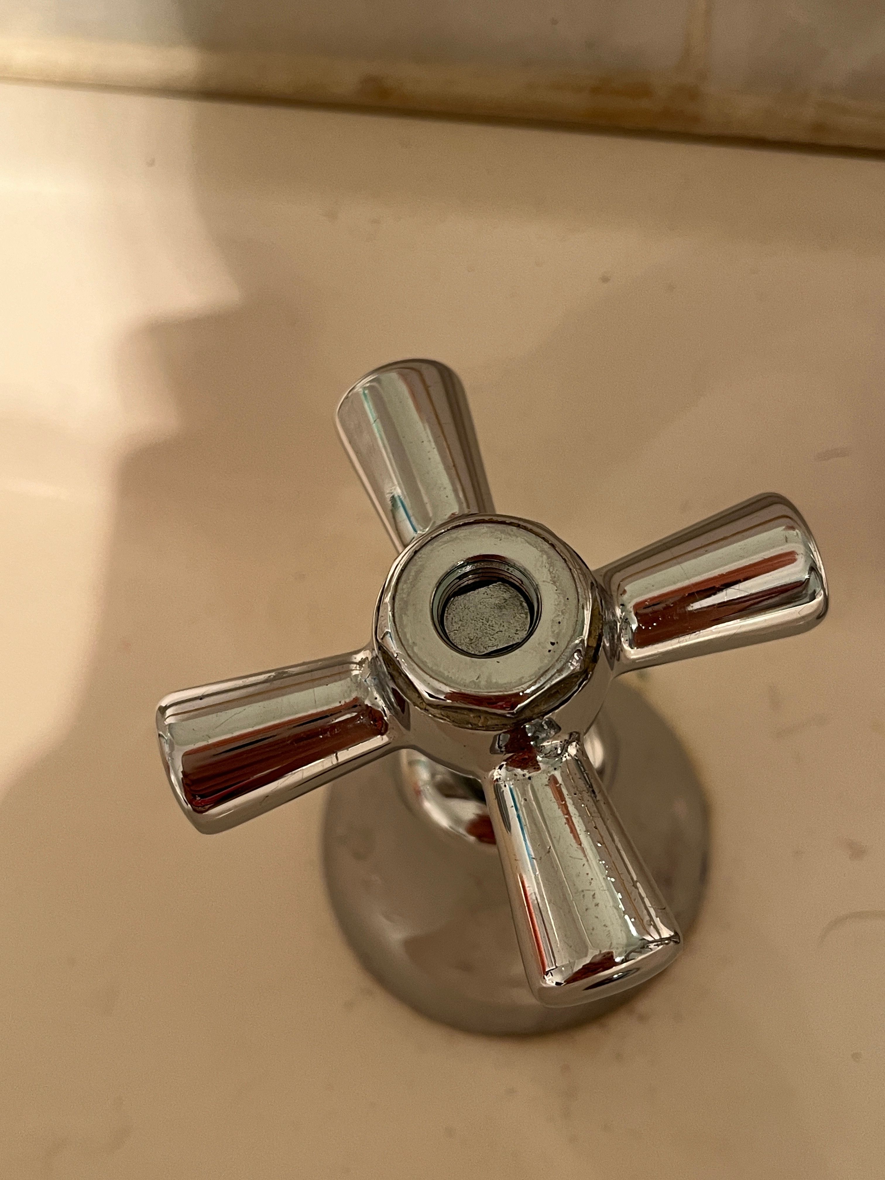 How to get a stuck tap handle off the sp... | Bunnings Workshop community