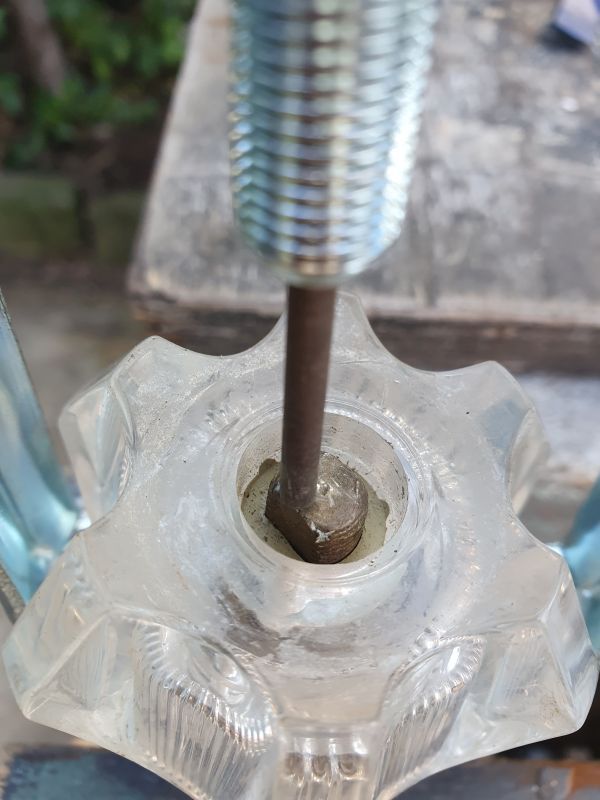 How to get a stuck tap handle off the sp... - Page 3 | Bunnings ...