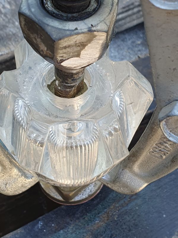 How to get a stuck tap handle off the sp... - Page 3 | Bunnings ...