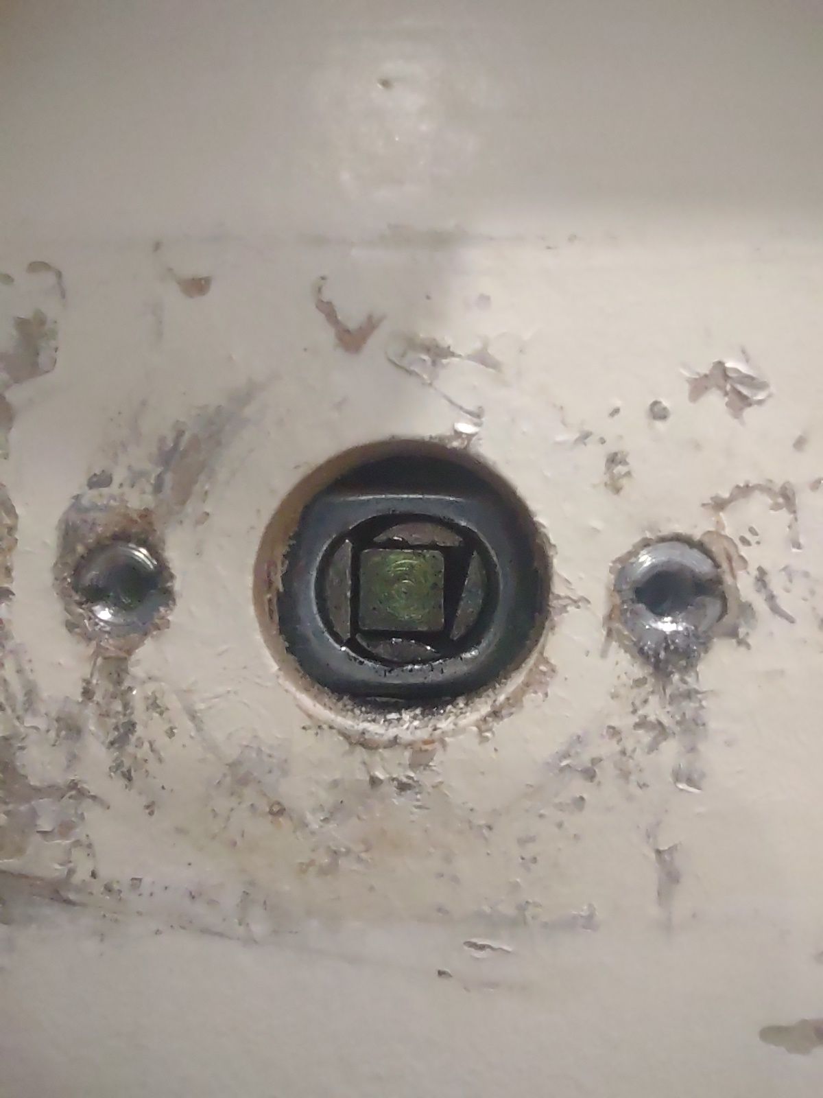 How to fix loose door handle with no vis... | Bunnings Workshop community