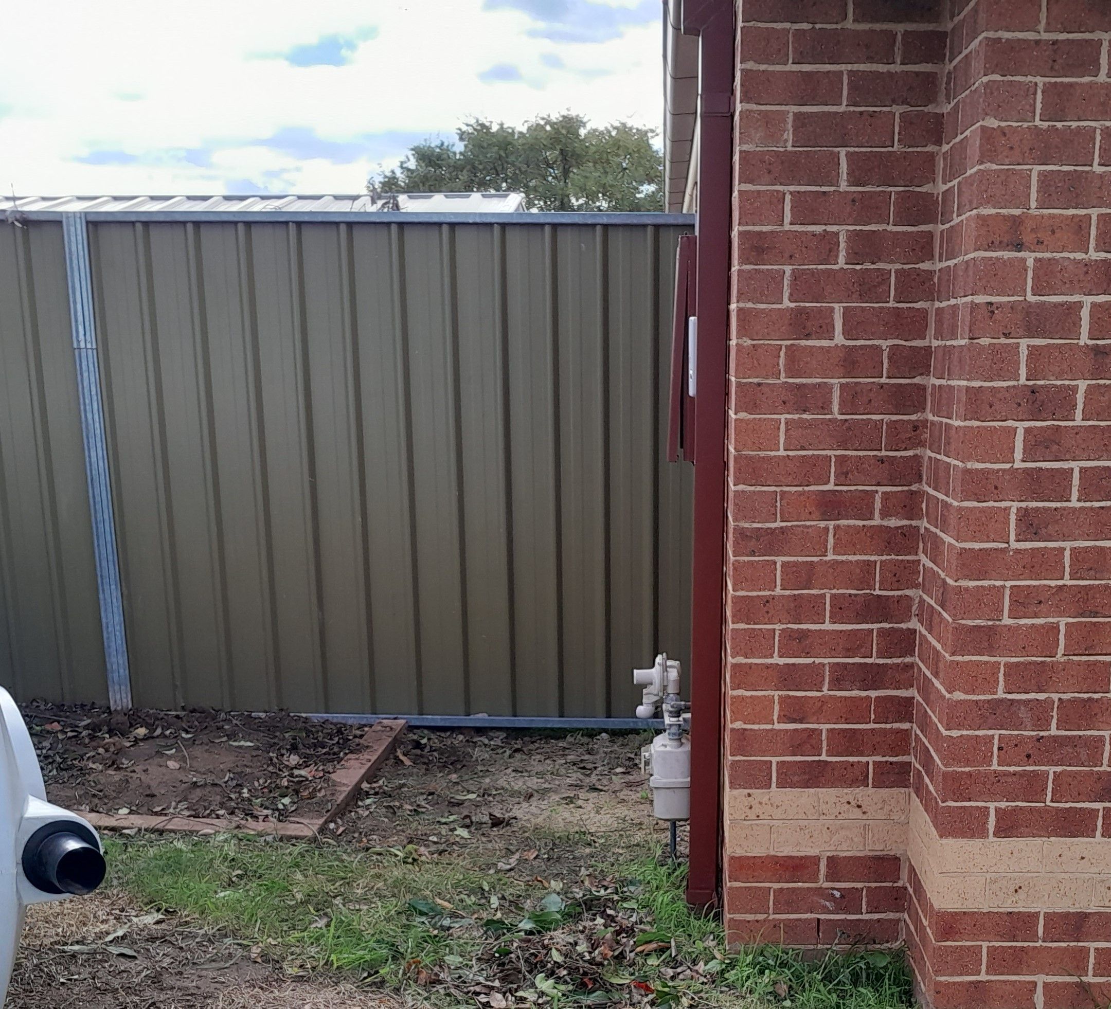 How to add a gate to existing Colorbond ... | Bunnings Workshop community