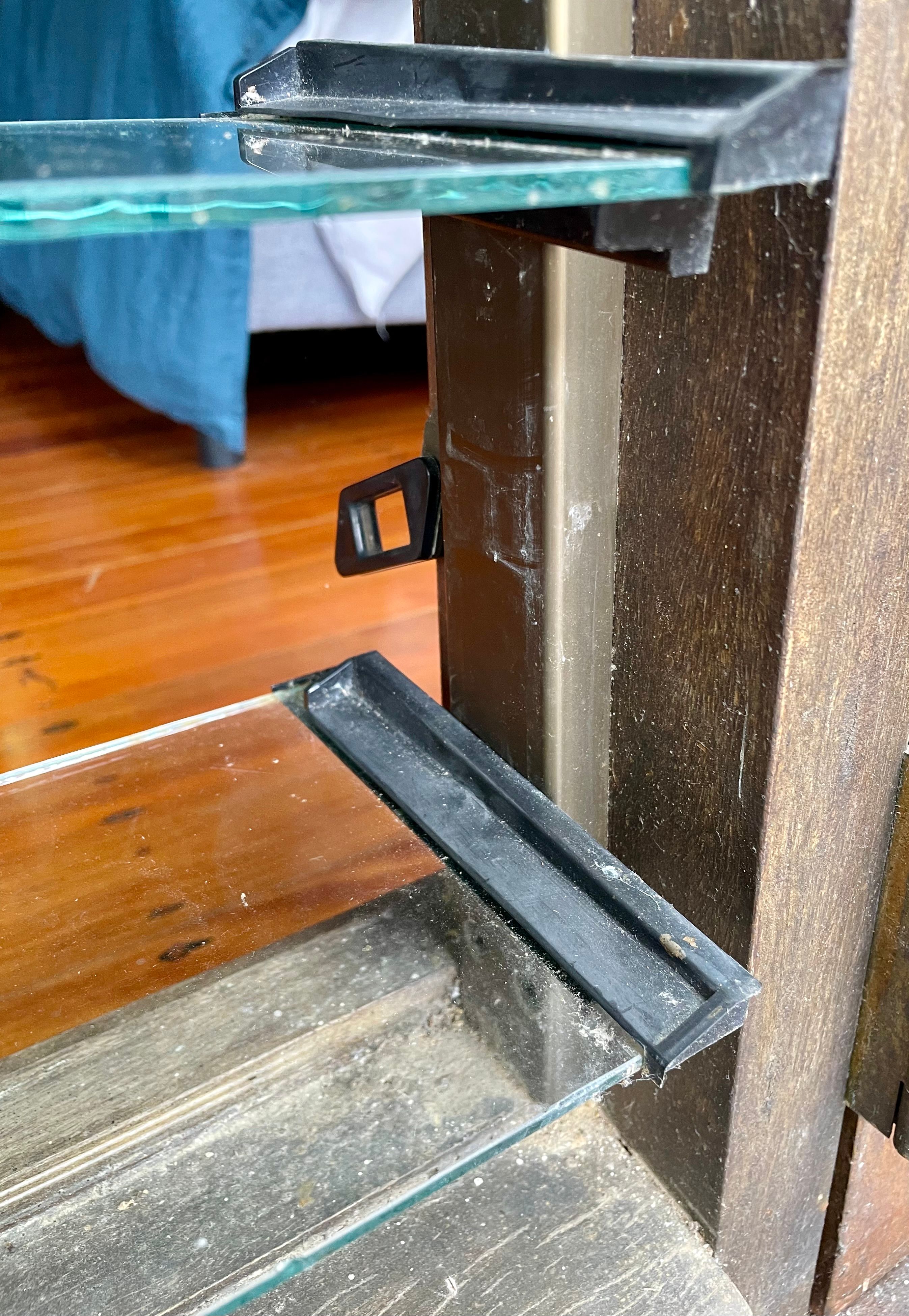 How to install insect screen on louvre w... | Bunnings Workshop community