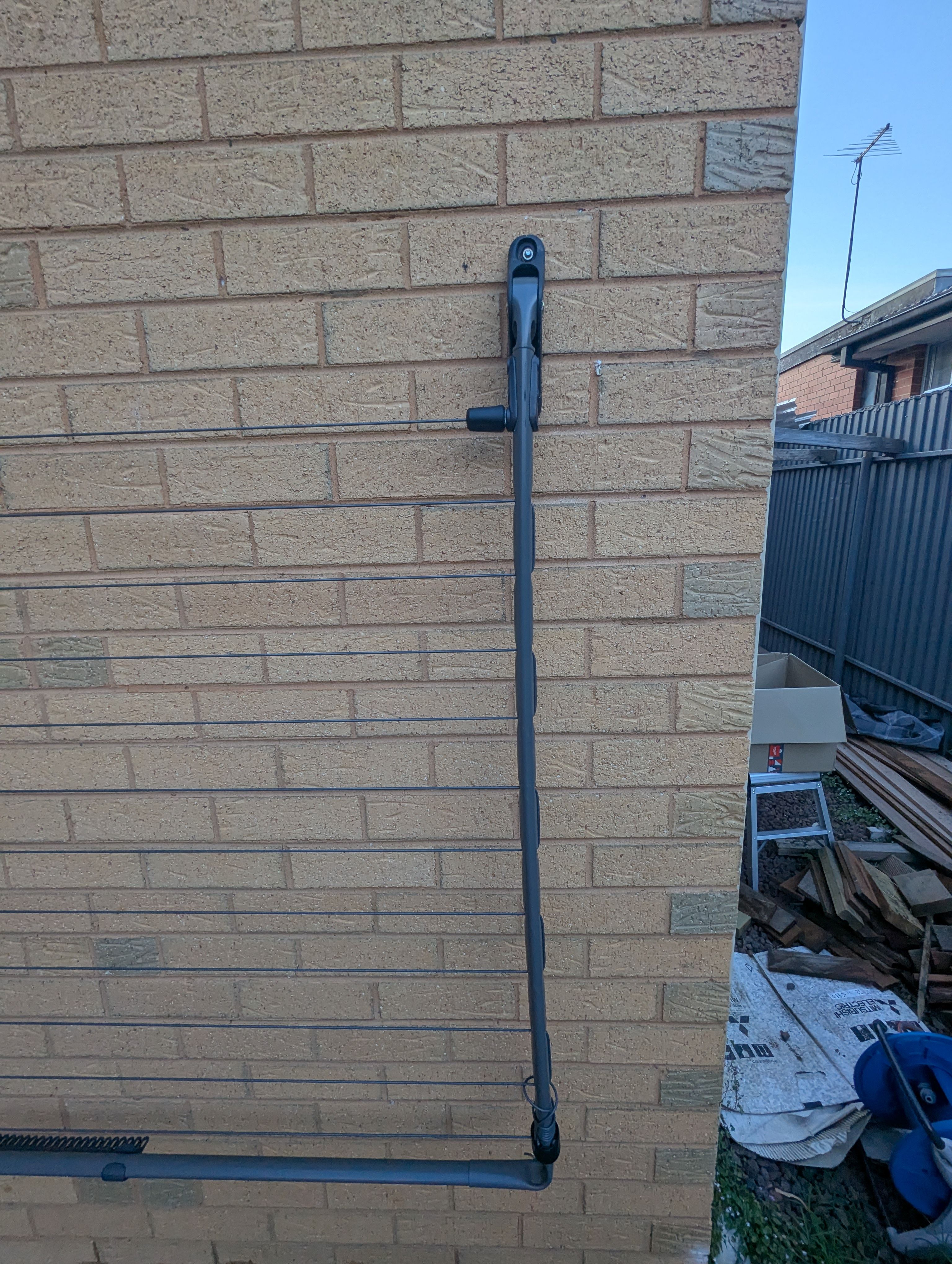 How to fix sagging wall mounted clothesl... | Bunnings Workshop community