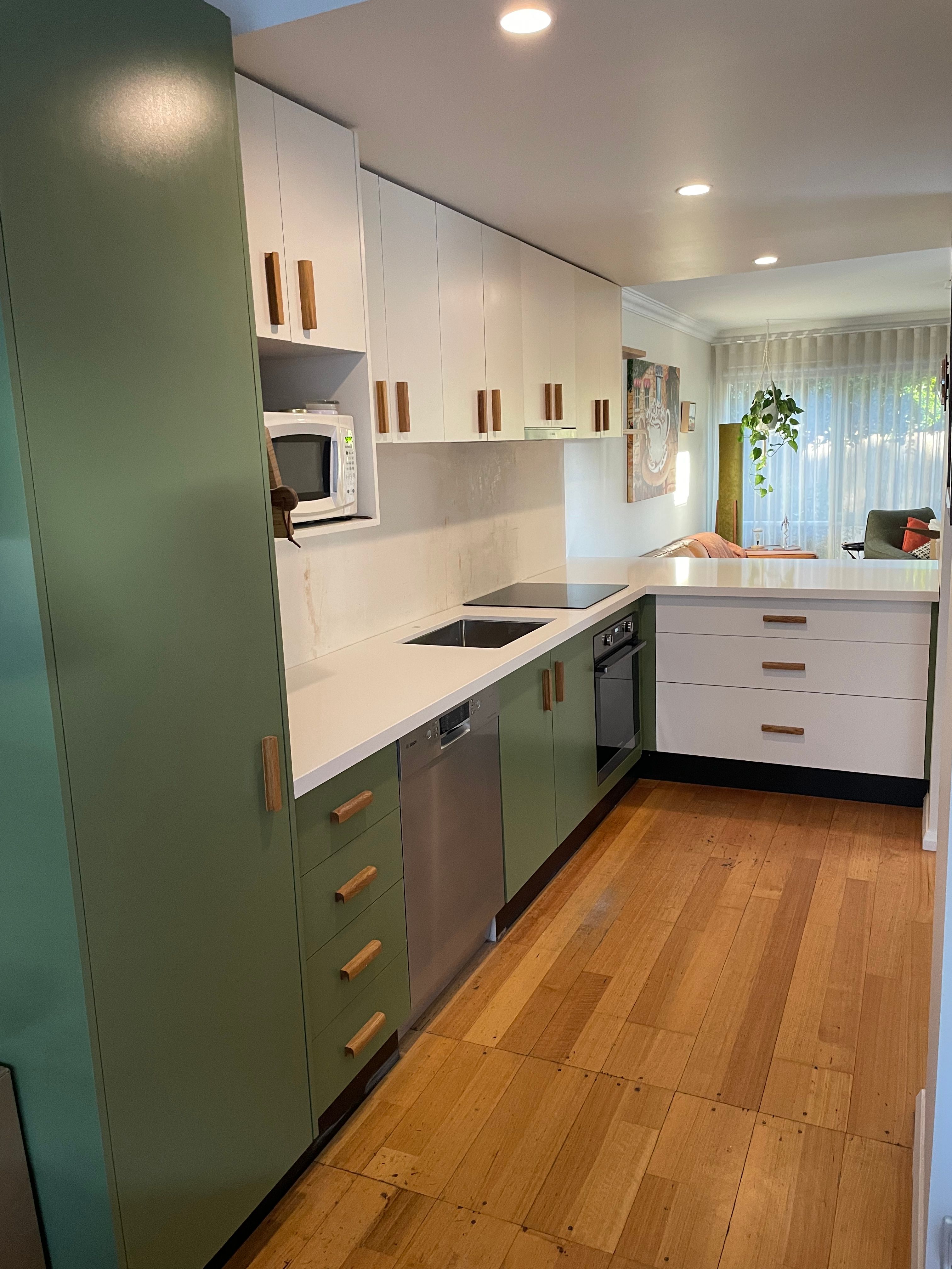 How to waterproof splashback? | Bunnings Workshop community