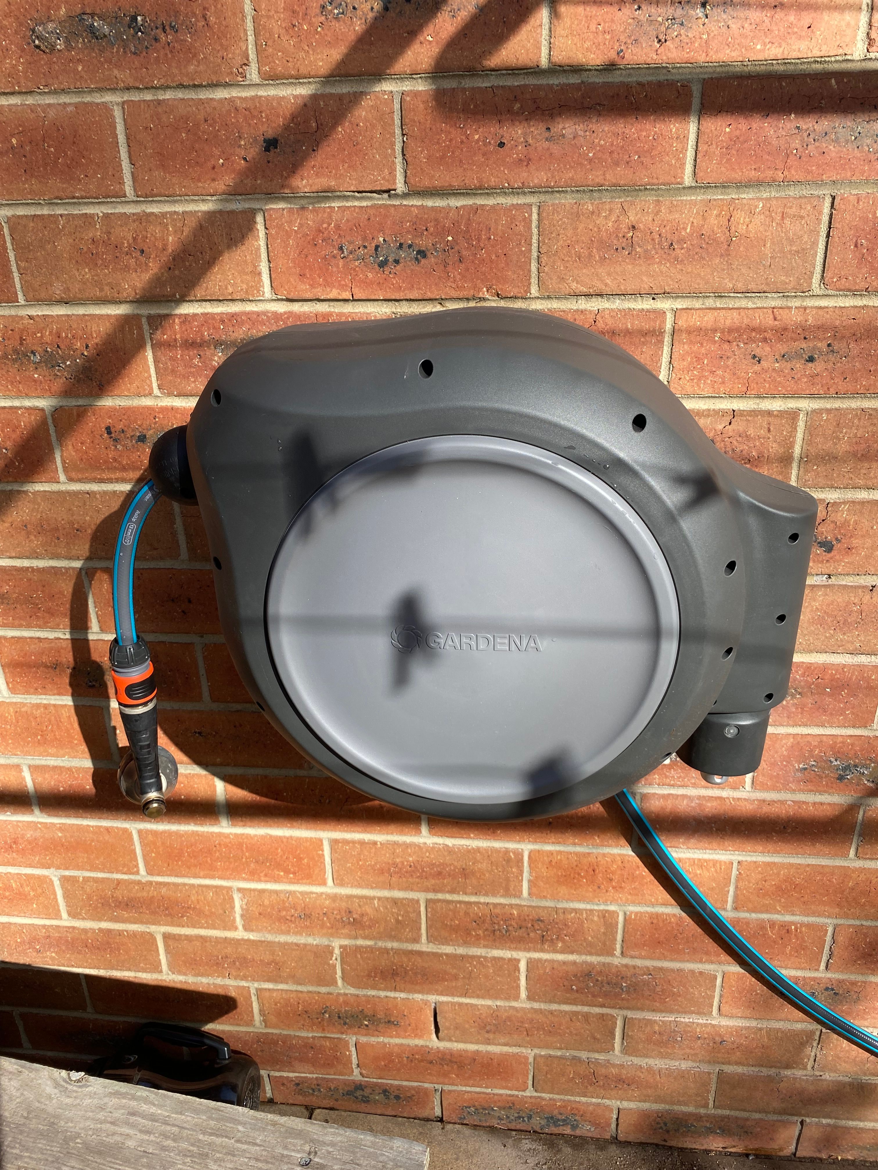 Which screws and wall plugs for mounting... | Bunnings Workshop community