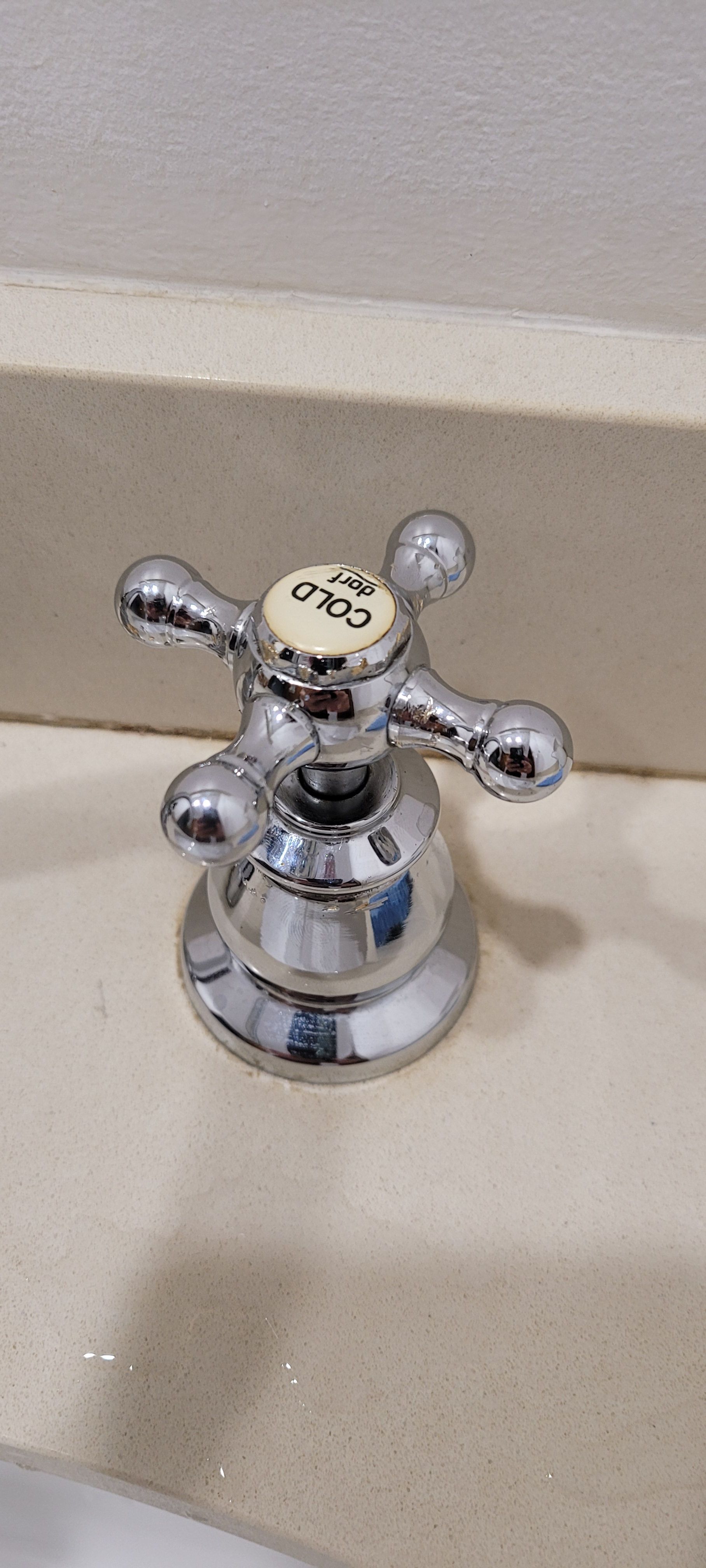 How to remove a stuck tap handle? | Bunnings Workshop community