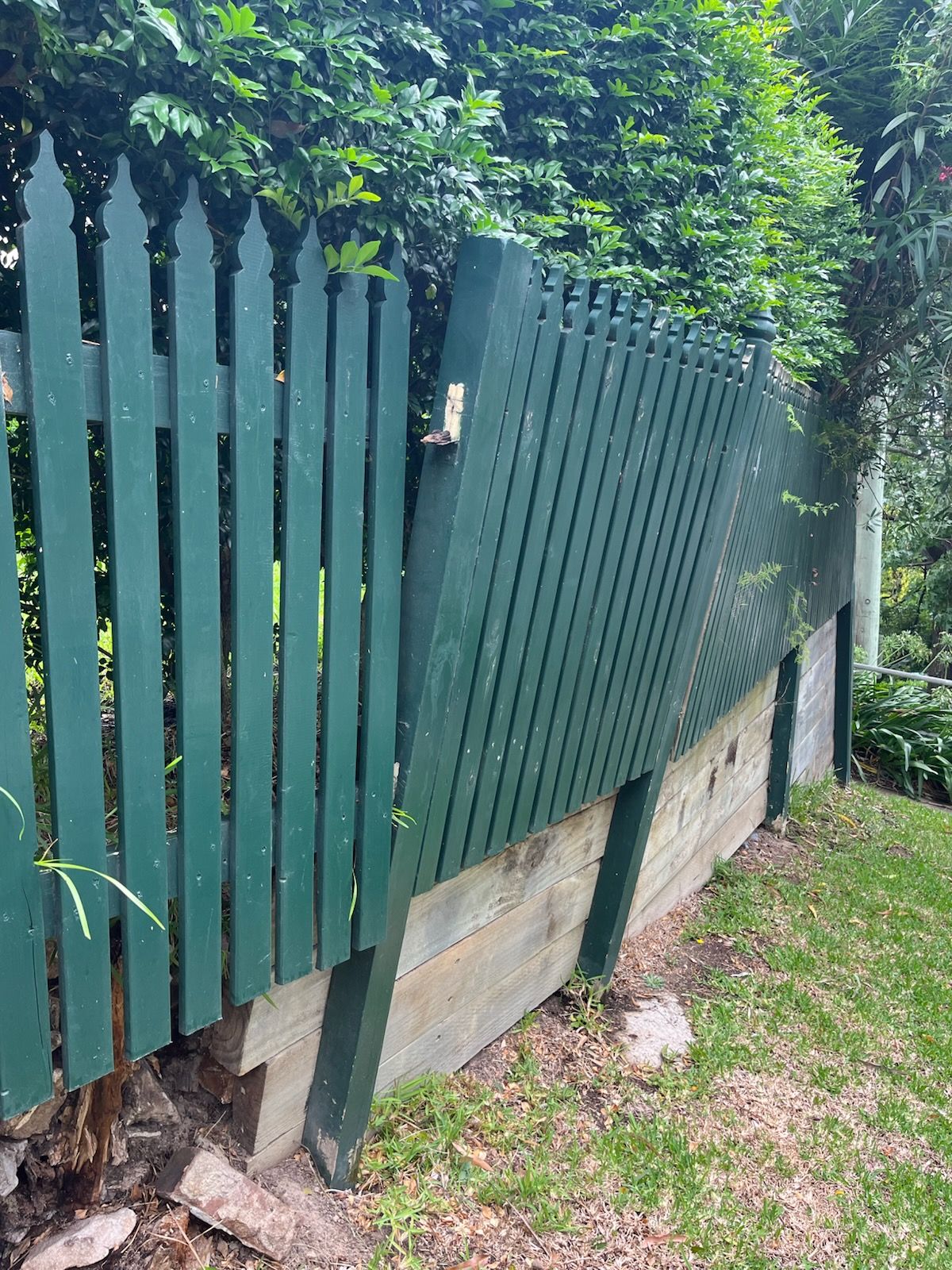 How to fix timber sleeper retaining wall... | Bunnings Workshop community