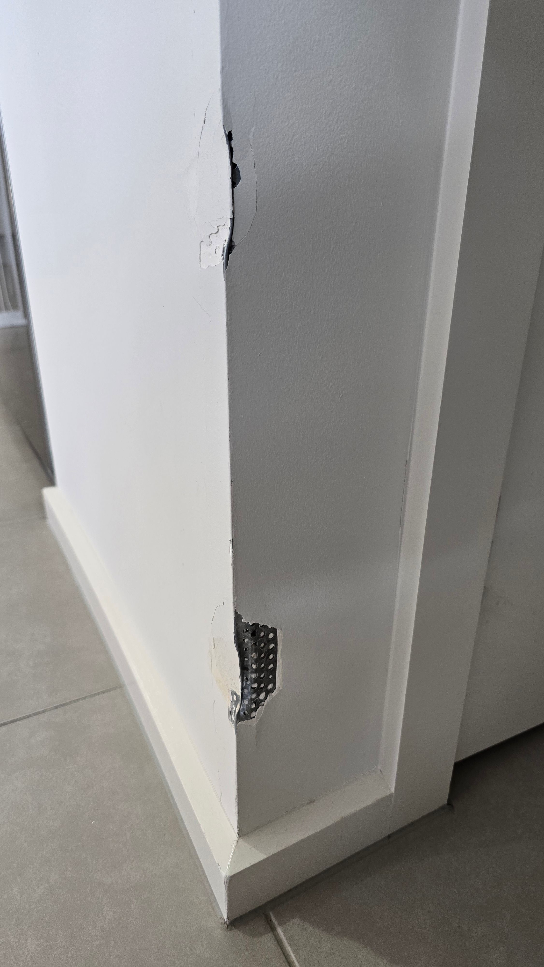 Solved: How to repair damage to plaster on corne... | Bunnings Workshop ...