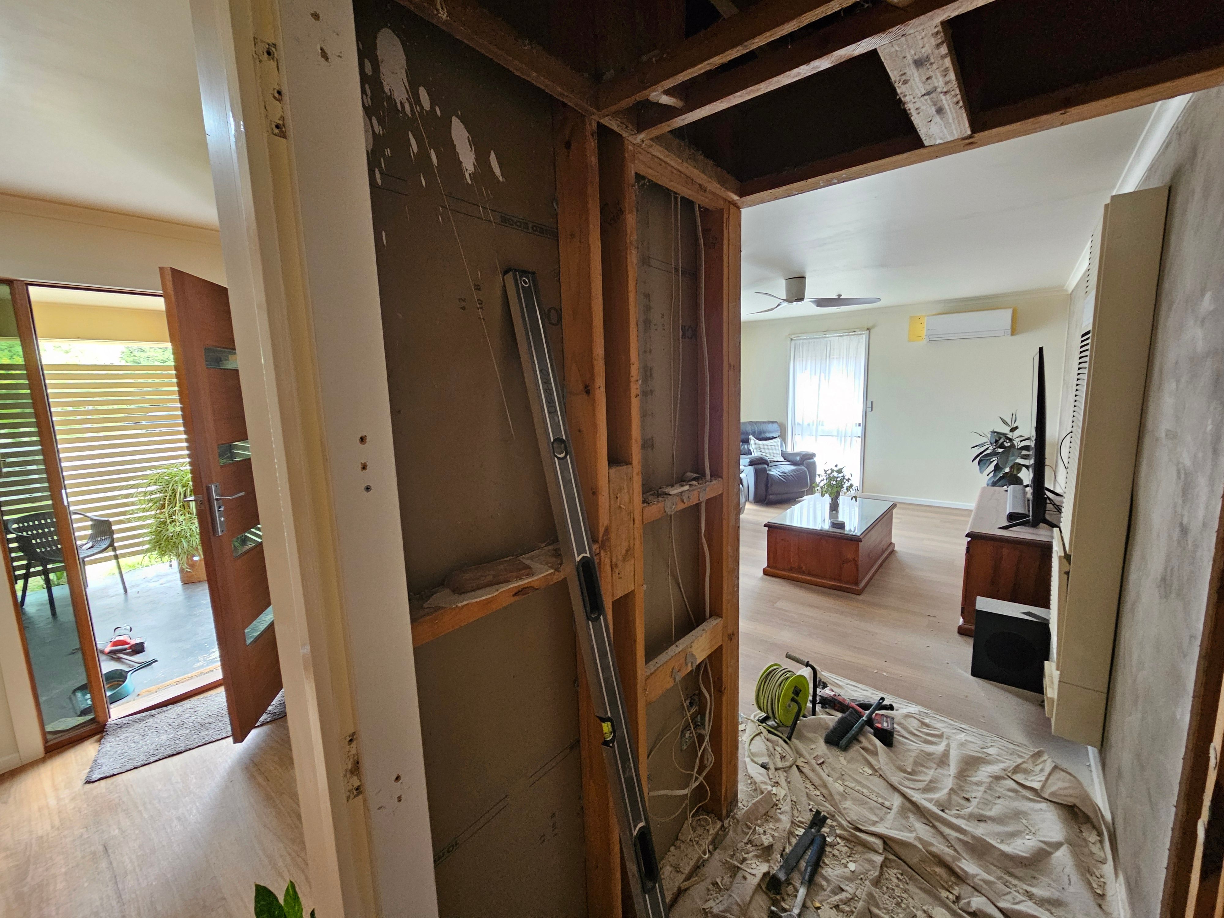 How to support shelves in walk-in robe? | Bunnings Workshop community