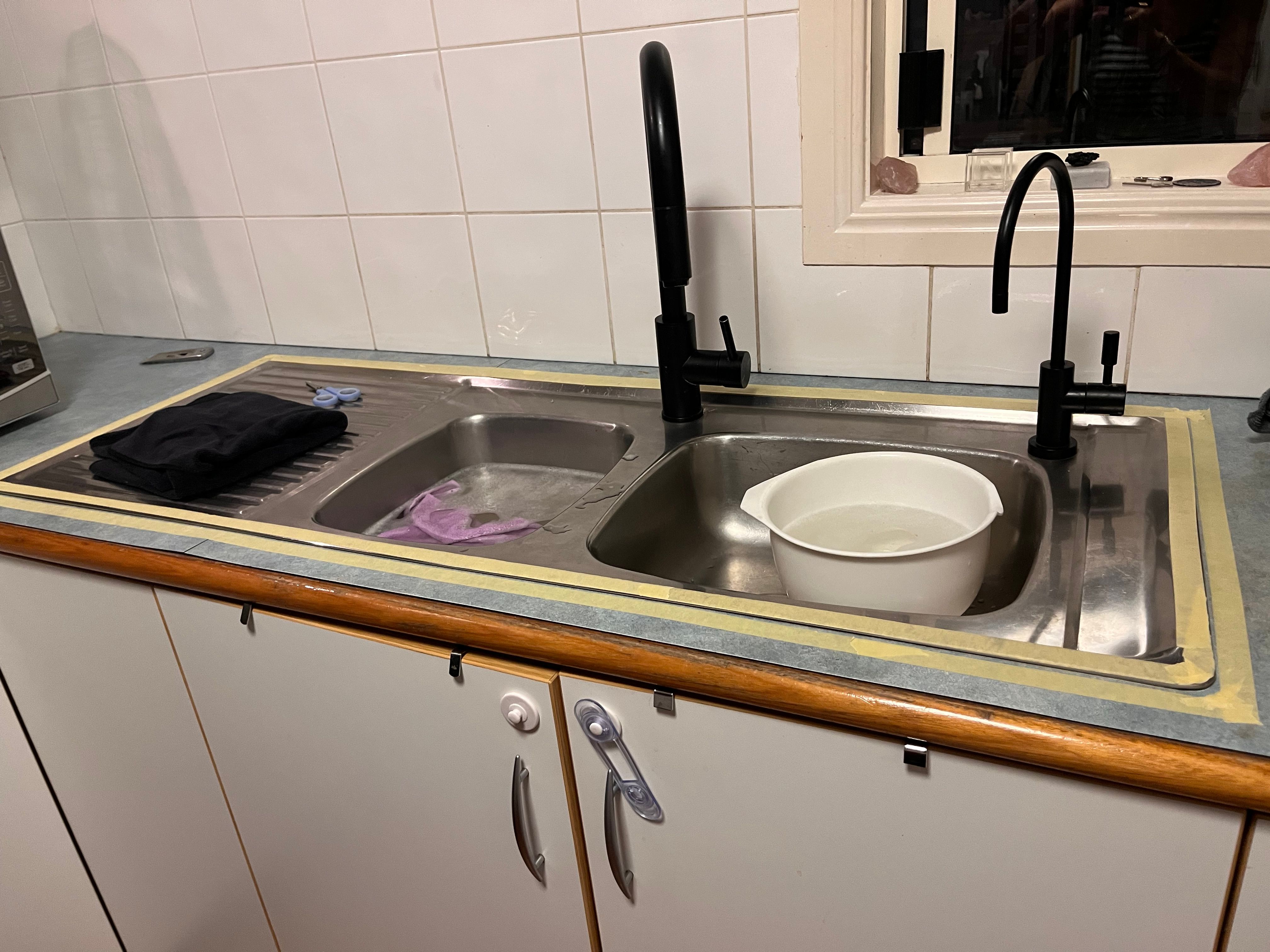 Solved: How to reseal kitchen sink? | Bunnings Workshop community
