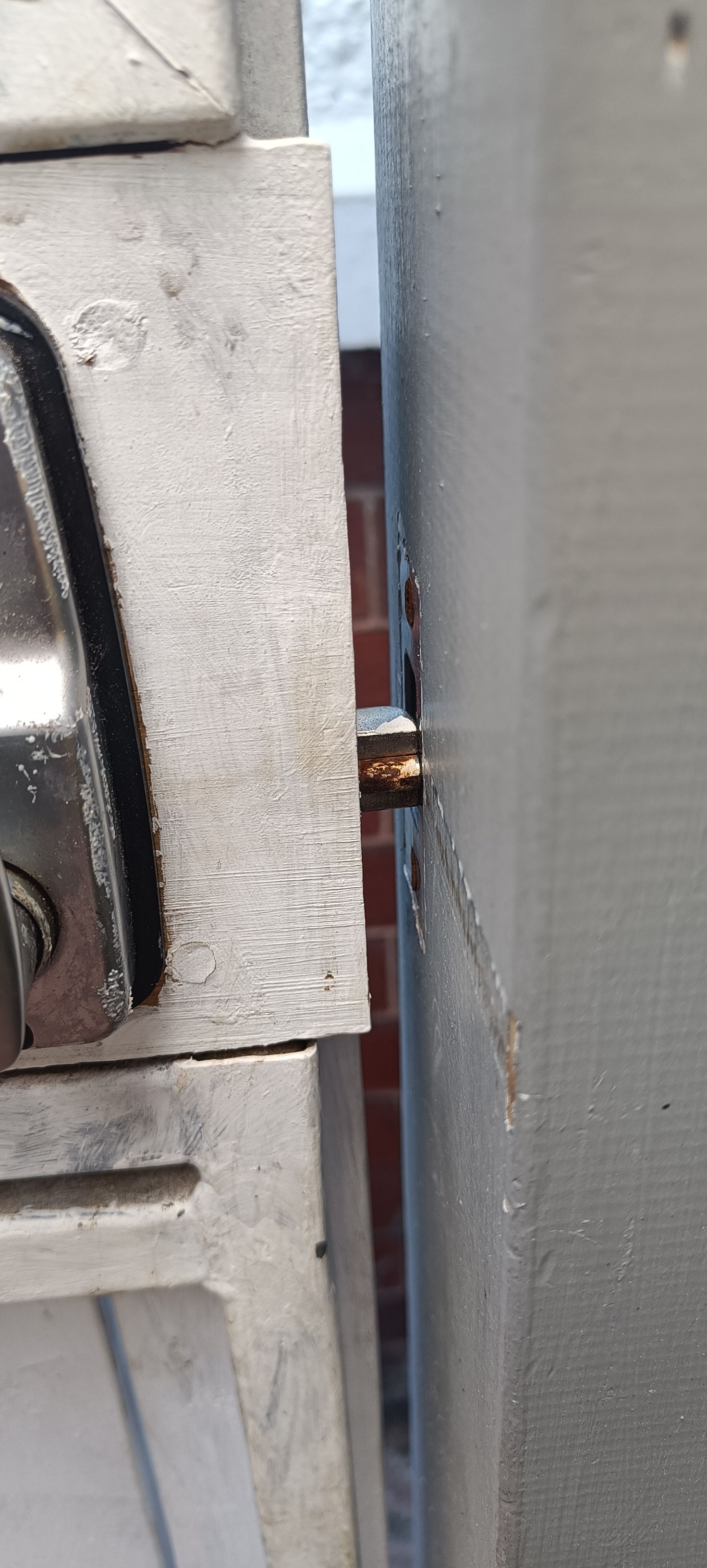 How to move gate hinge so latch reaches ... | Bunnings Workshop community