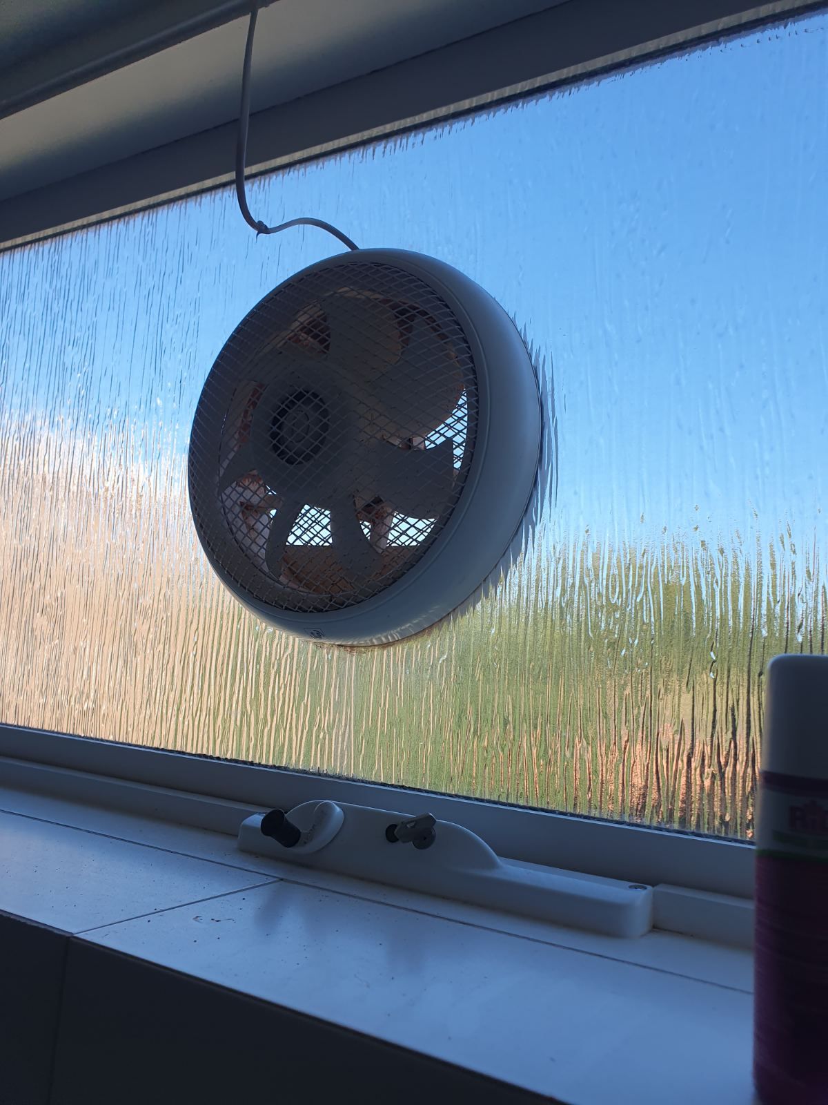 How to stop drafts from window fan? | Bunnings Workshop community