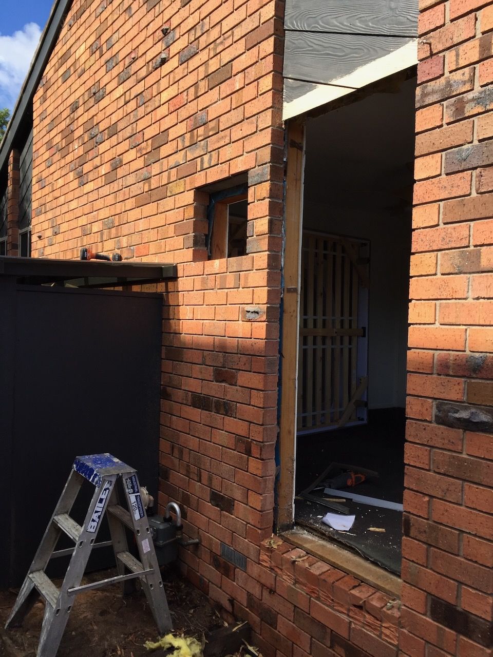 Solved: How to fill an existing window? | Bunnings Workshop community