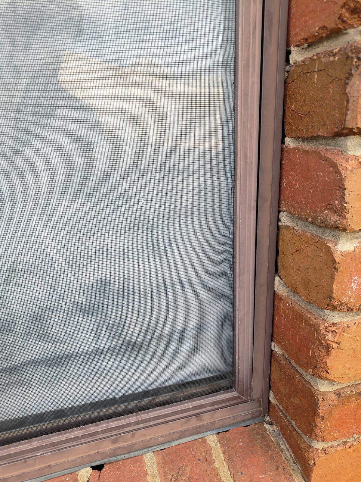 Sealing gaps between window frame and br... | Bunnings Workshop community