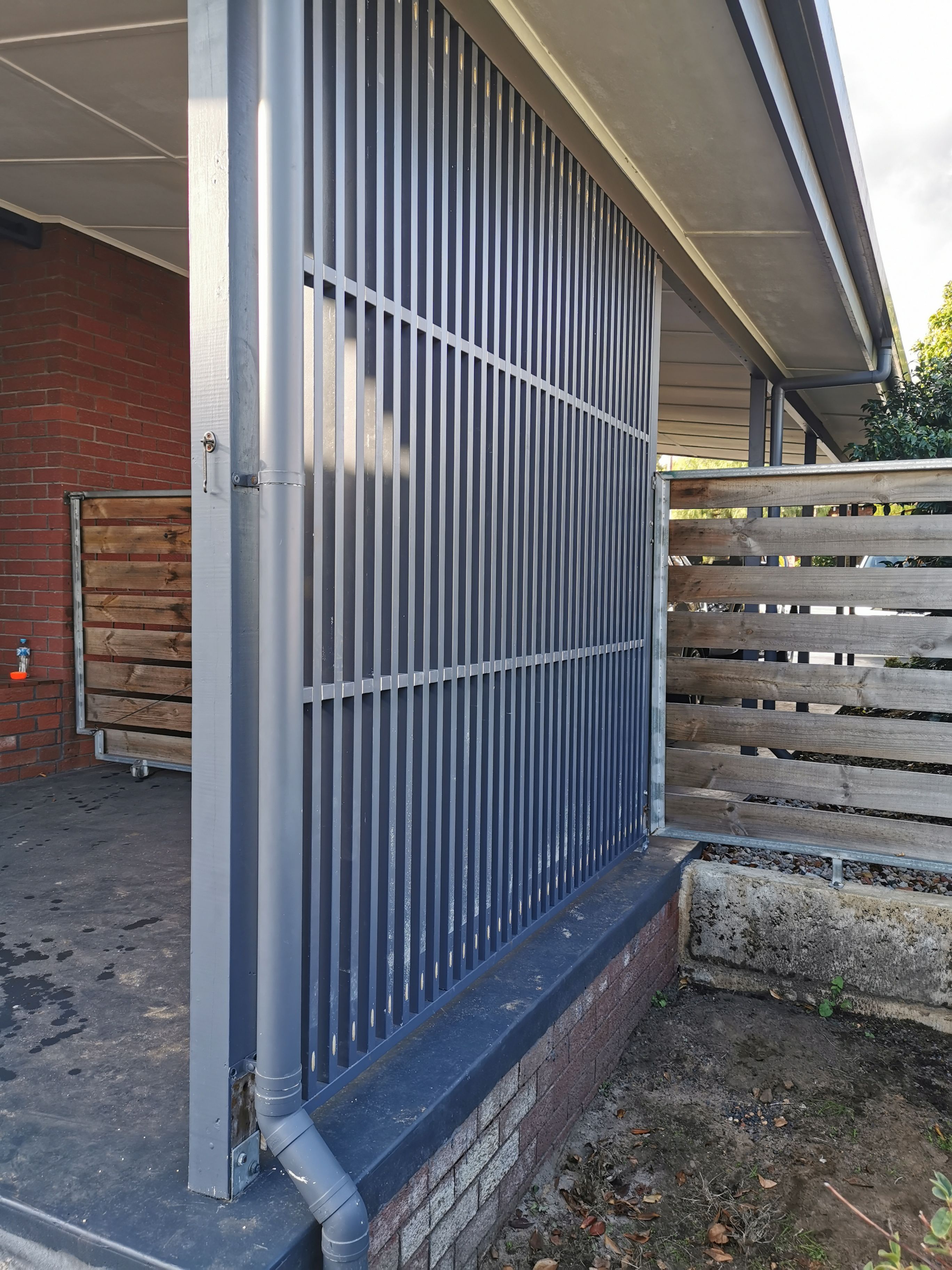 Sliding timber screen | Bunnings Workshop community