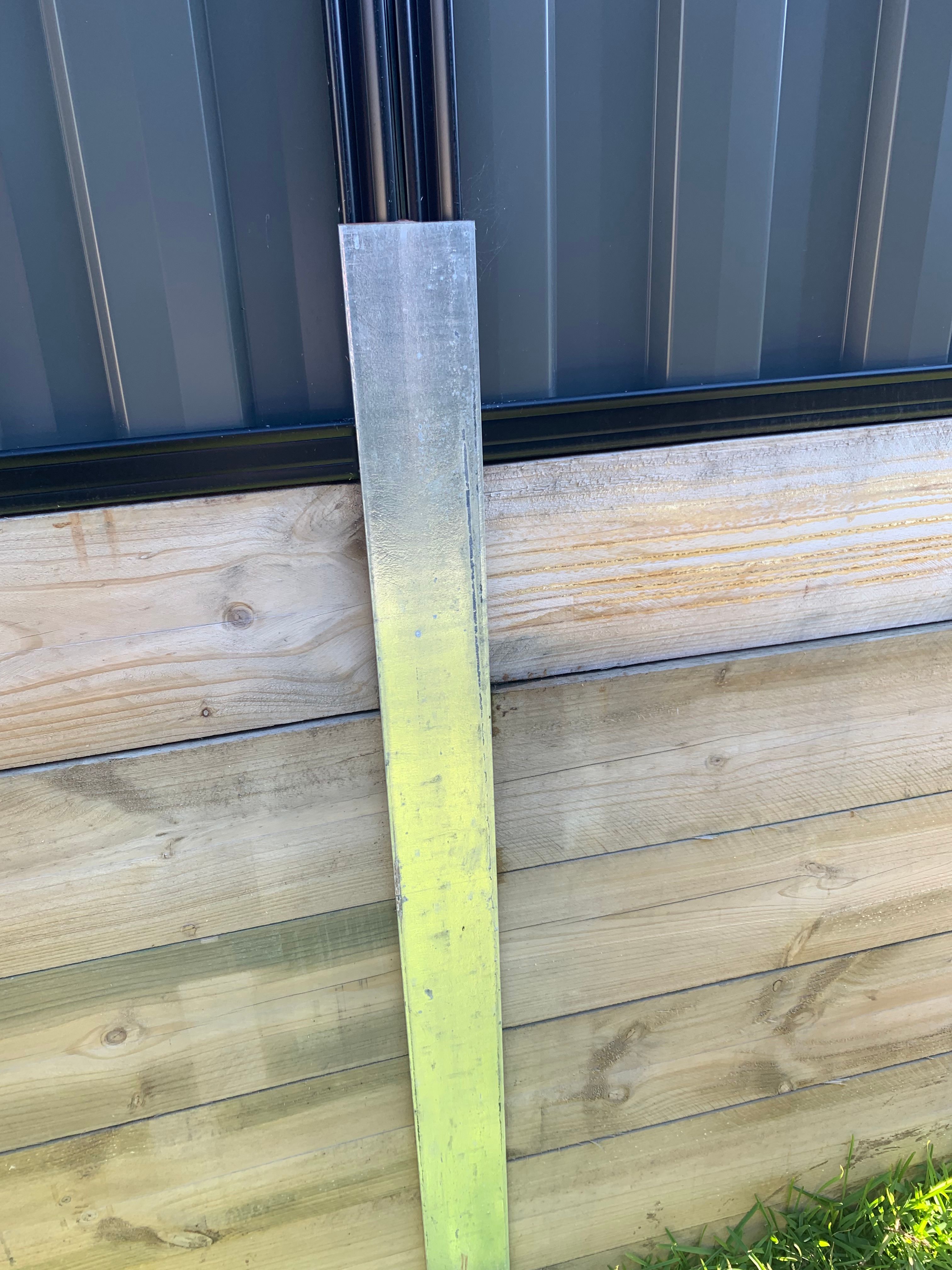 Screen in front of Colorbond Fence on re... | Bunnings Workshop community