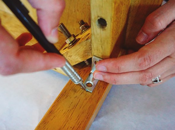 Solved: How to clamp table legs while gluing? | Bunnings Workshop community