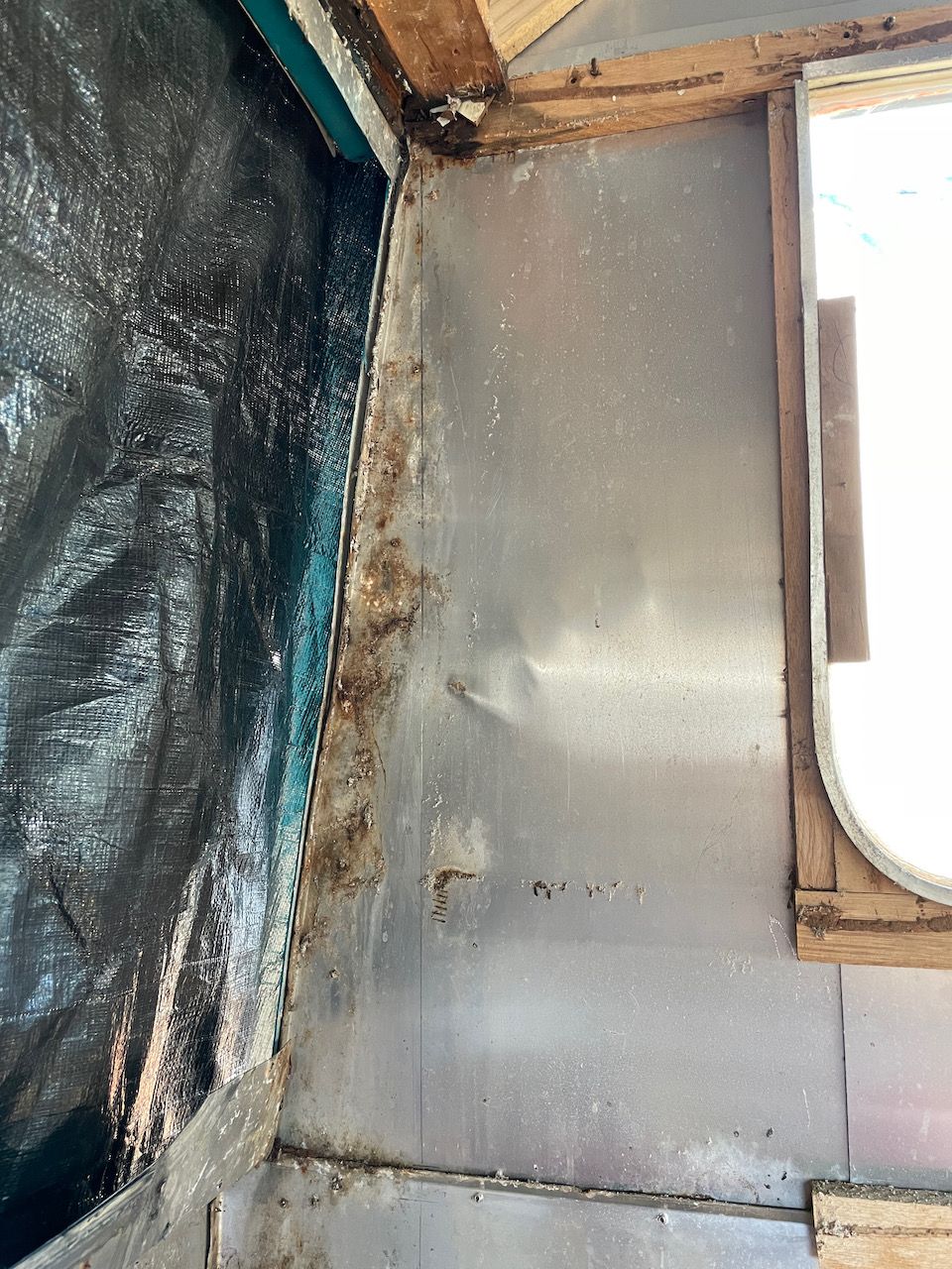 1976 Anglo Imp caravan repairs | Bunnings Workshop community