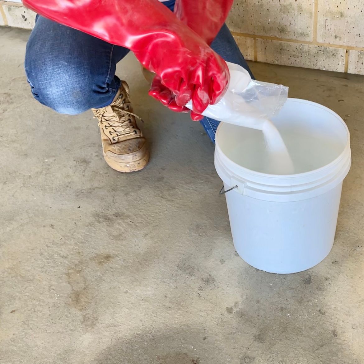 How to apply epoxy to a garage floor | Bunnings Workshop community