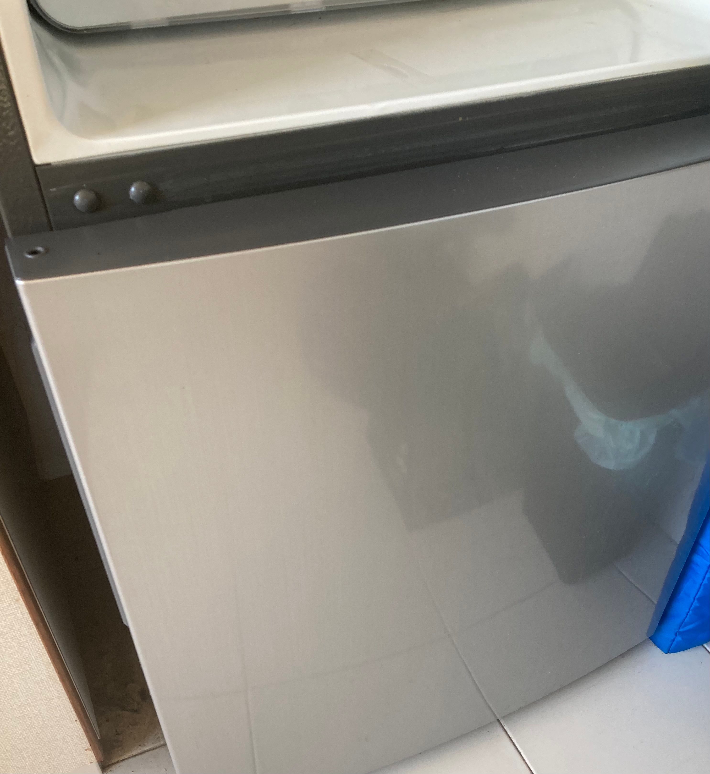 How to fix a crack inside the fridge ple... | Bunnings Workshop community