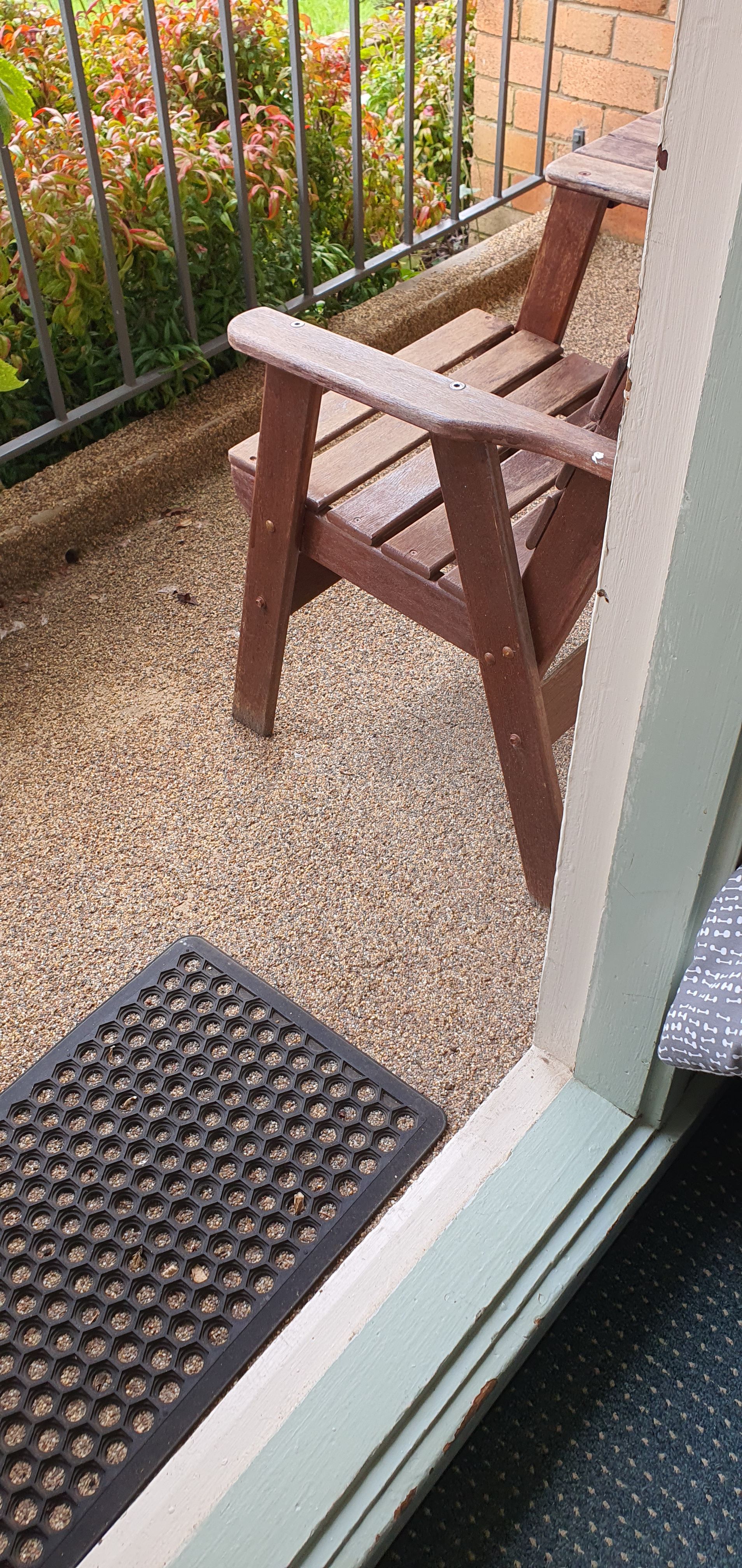 How to resurface Pebblecrete? | Bunnings Workshop community