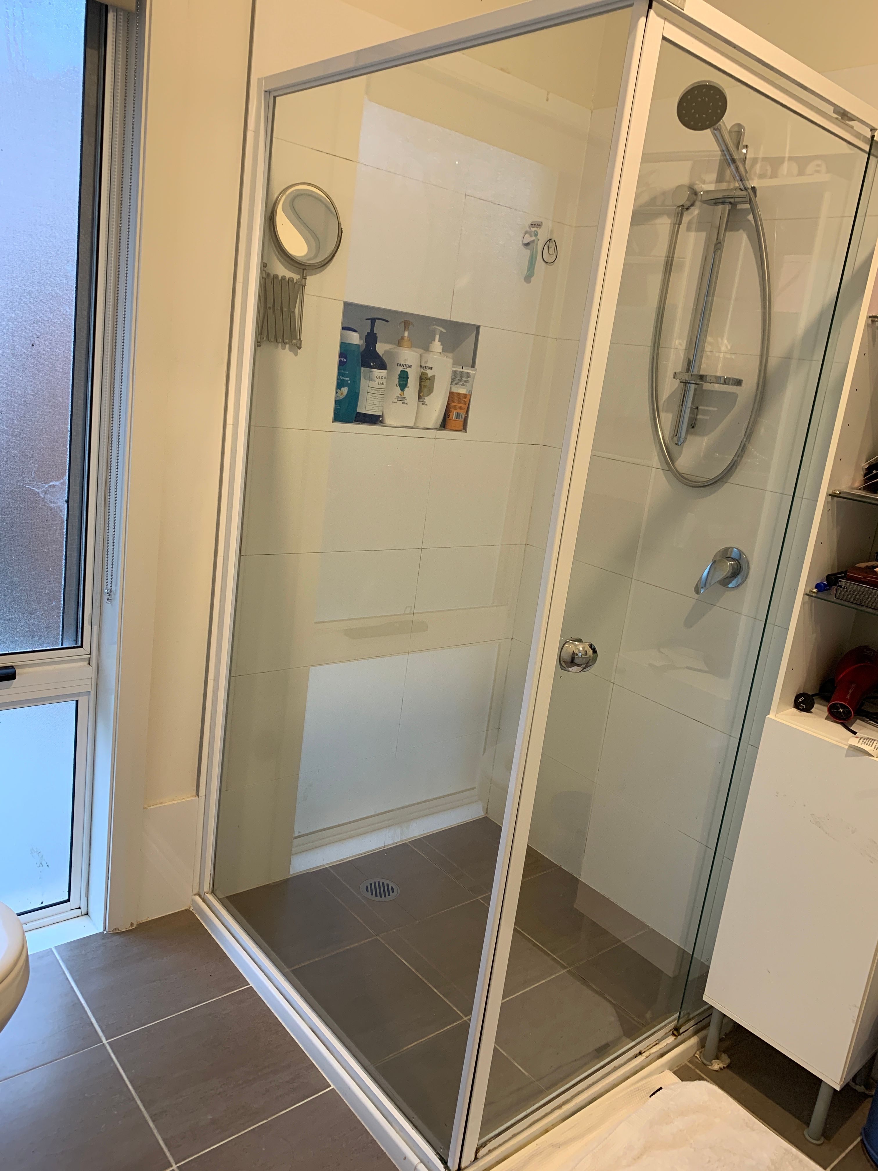 Solved: How to replace shower screen? | Bunnings Workshop community