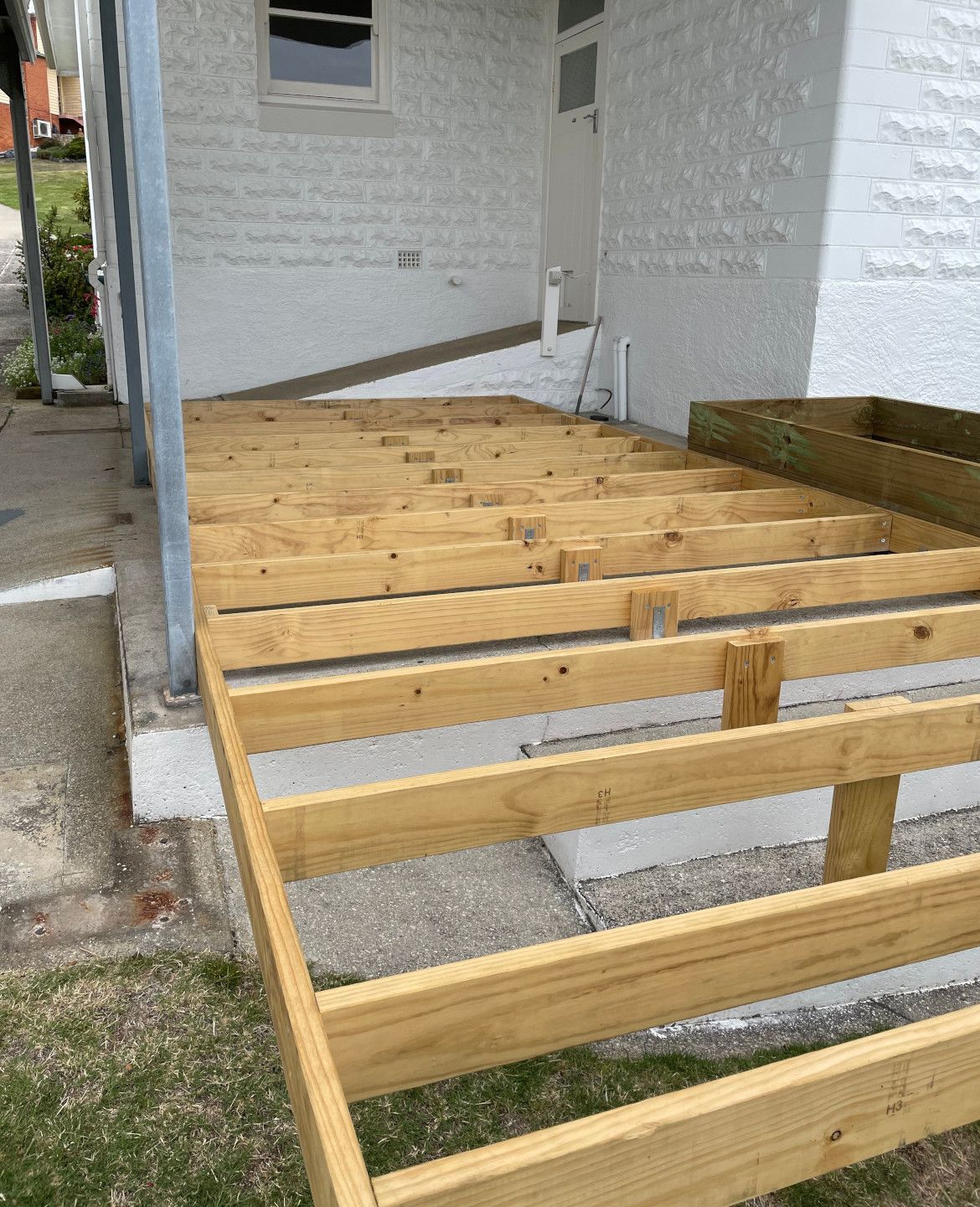 Outdoor bathroom with waterfall feature | Bunnings Workshop community