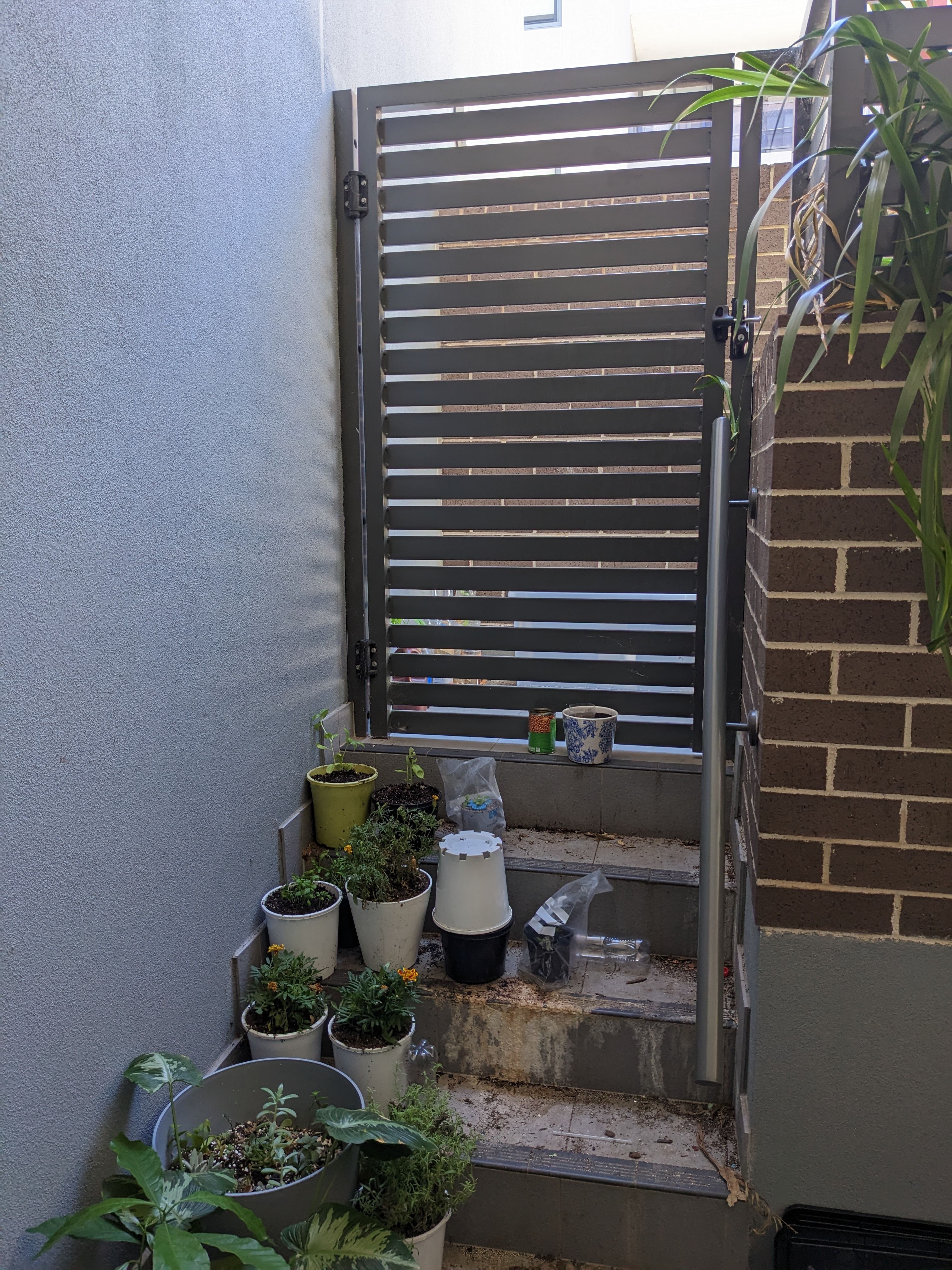 Keeping gate open in rental | Bunnings Workshop community