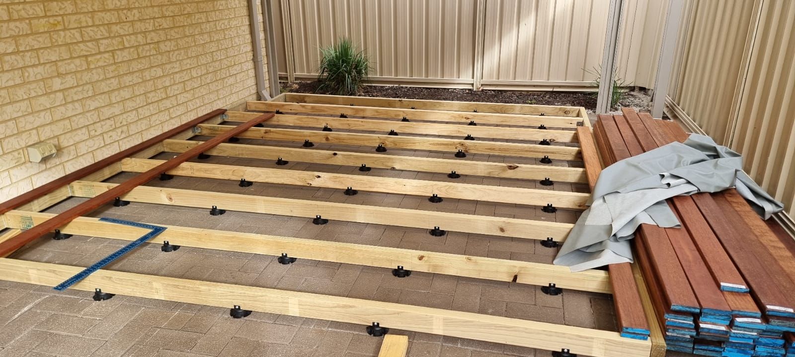 How to build a low-level Merbau deck? | Bunnings Workshop community