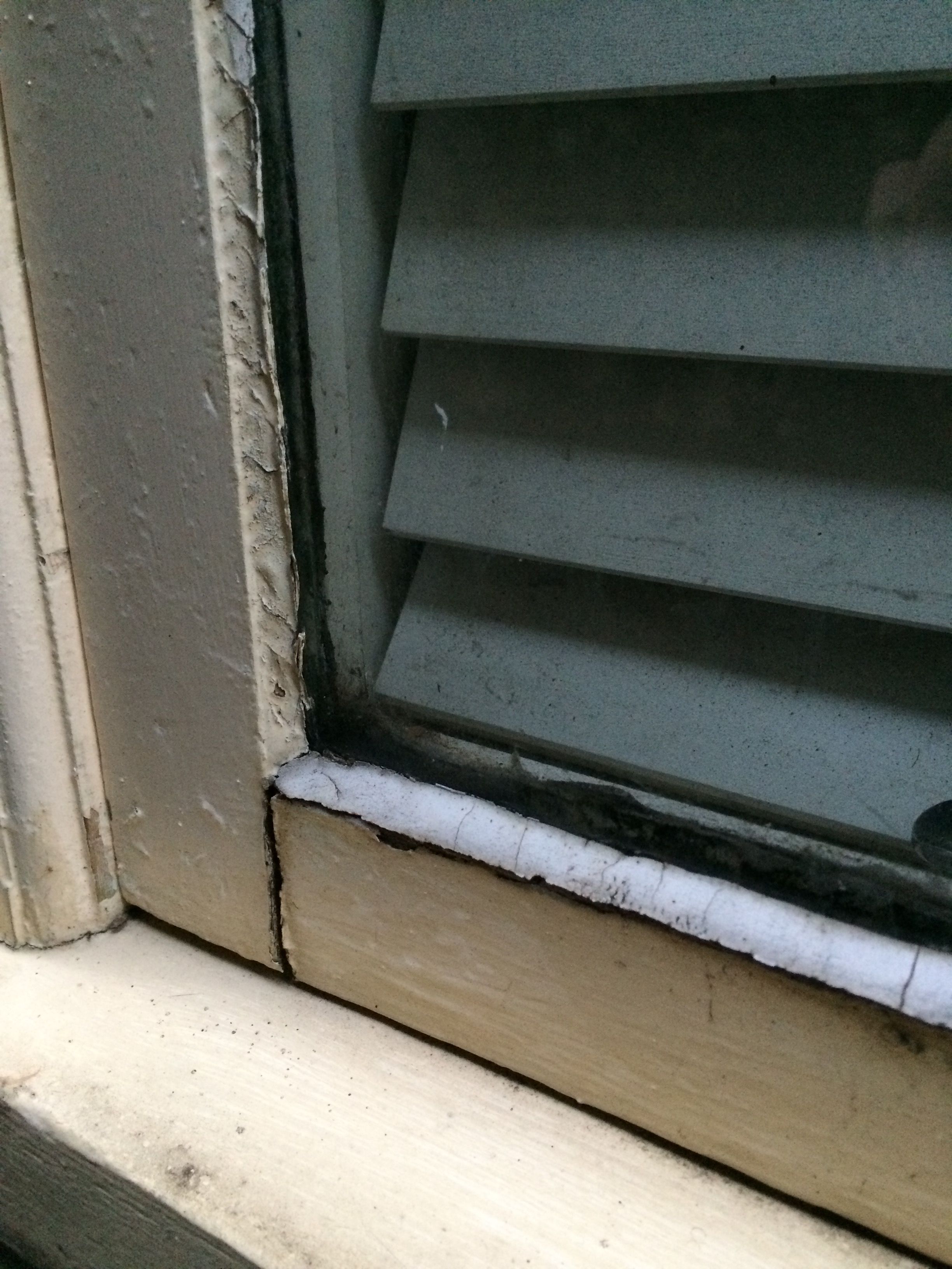 Need some help - Window pane putty | Bunnings Workshop community