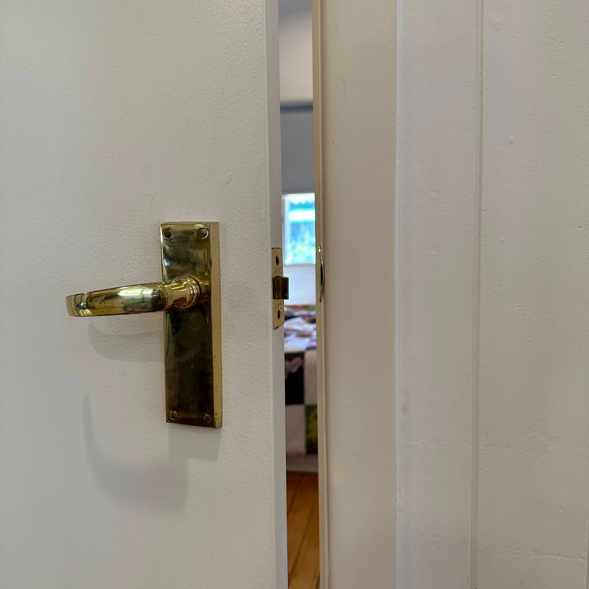 How to flip a door | Bunnings Workshop community