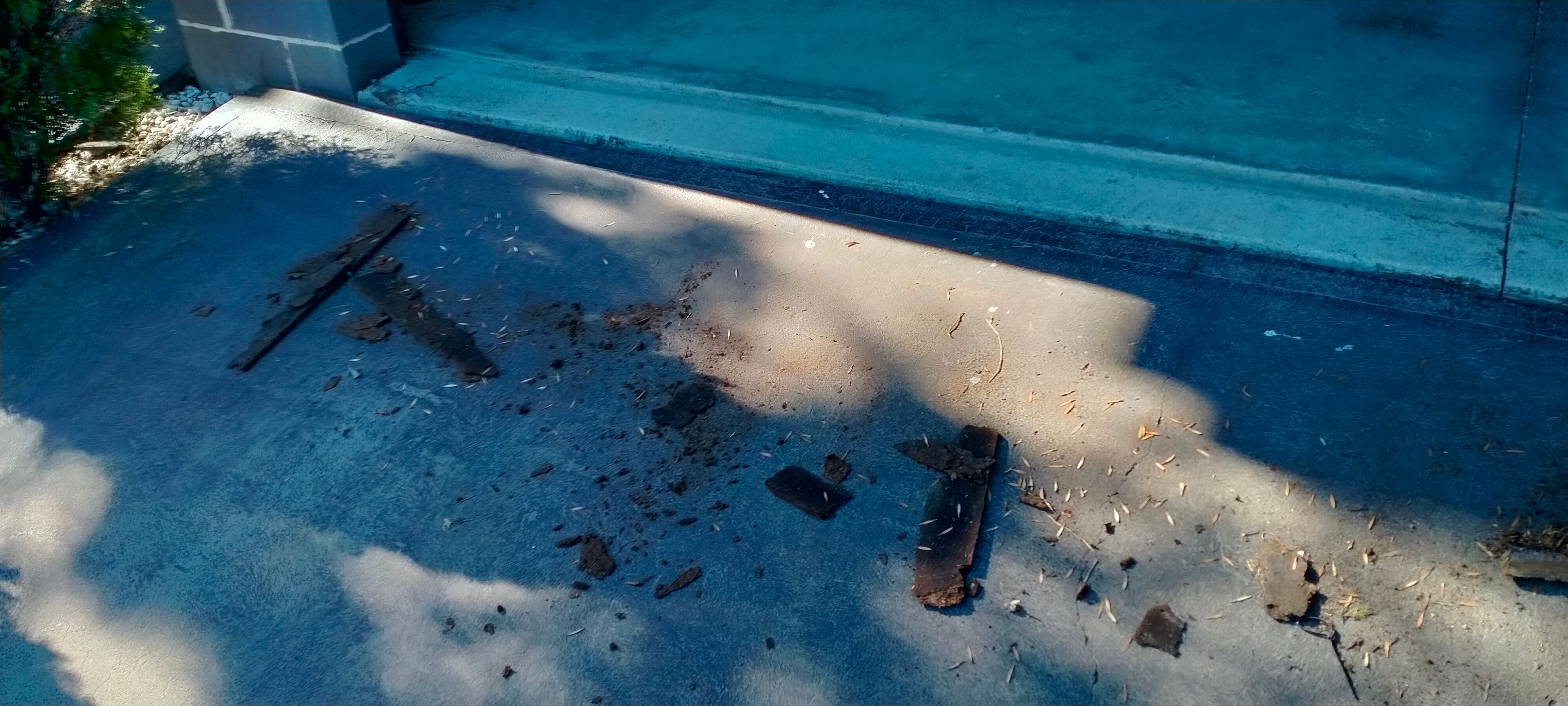 How to fill gap between concrete and gar... | Bunnings Workshop community