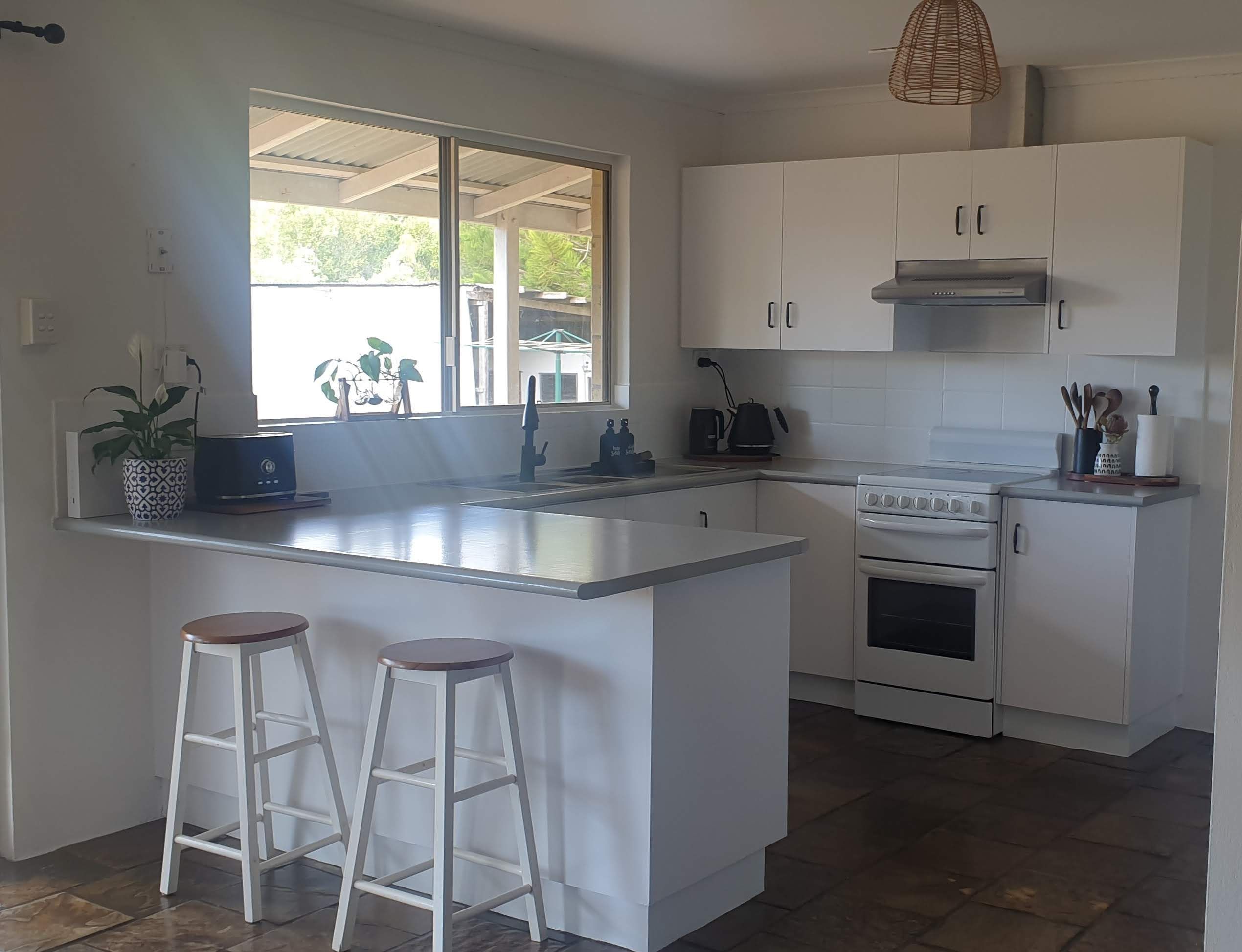 Bright and modern kitchen using paint | Bunnings Workshop community