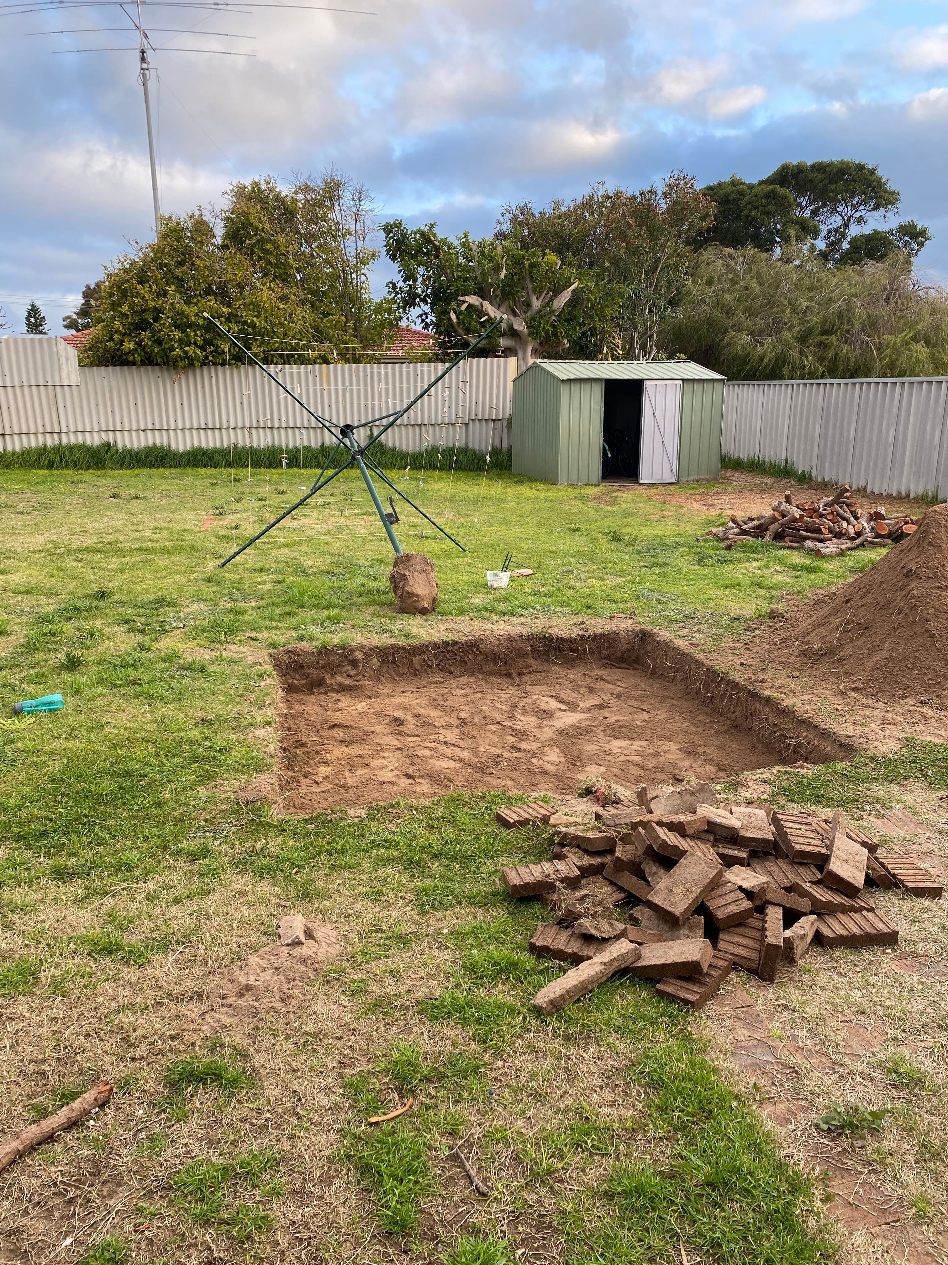 Sunken fire pit with seating | Bunnings Workshop community