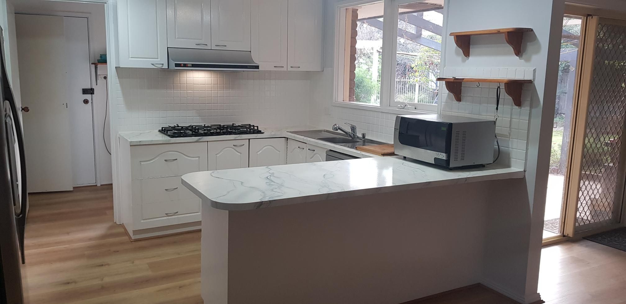 Marble-look benchtop using paint | Bunnings Workshop community