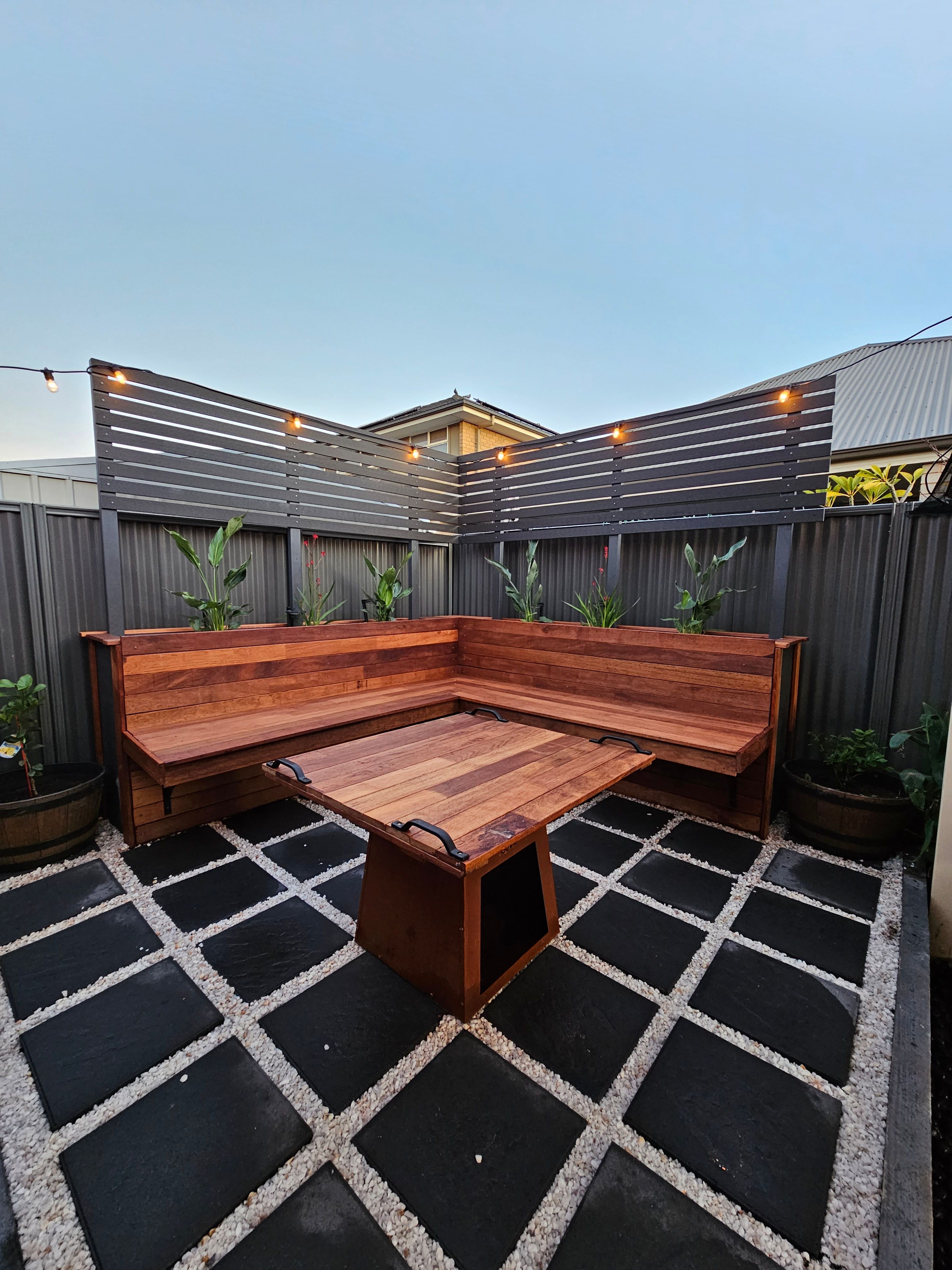 Outdoor entertaining area with fire pit | Bunnings Workshop community