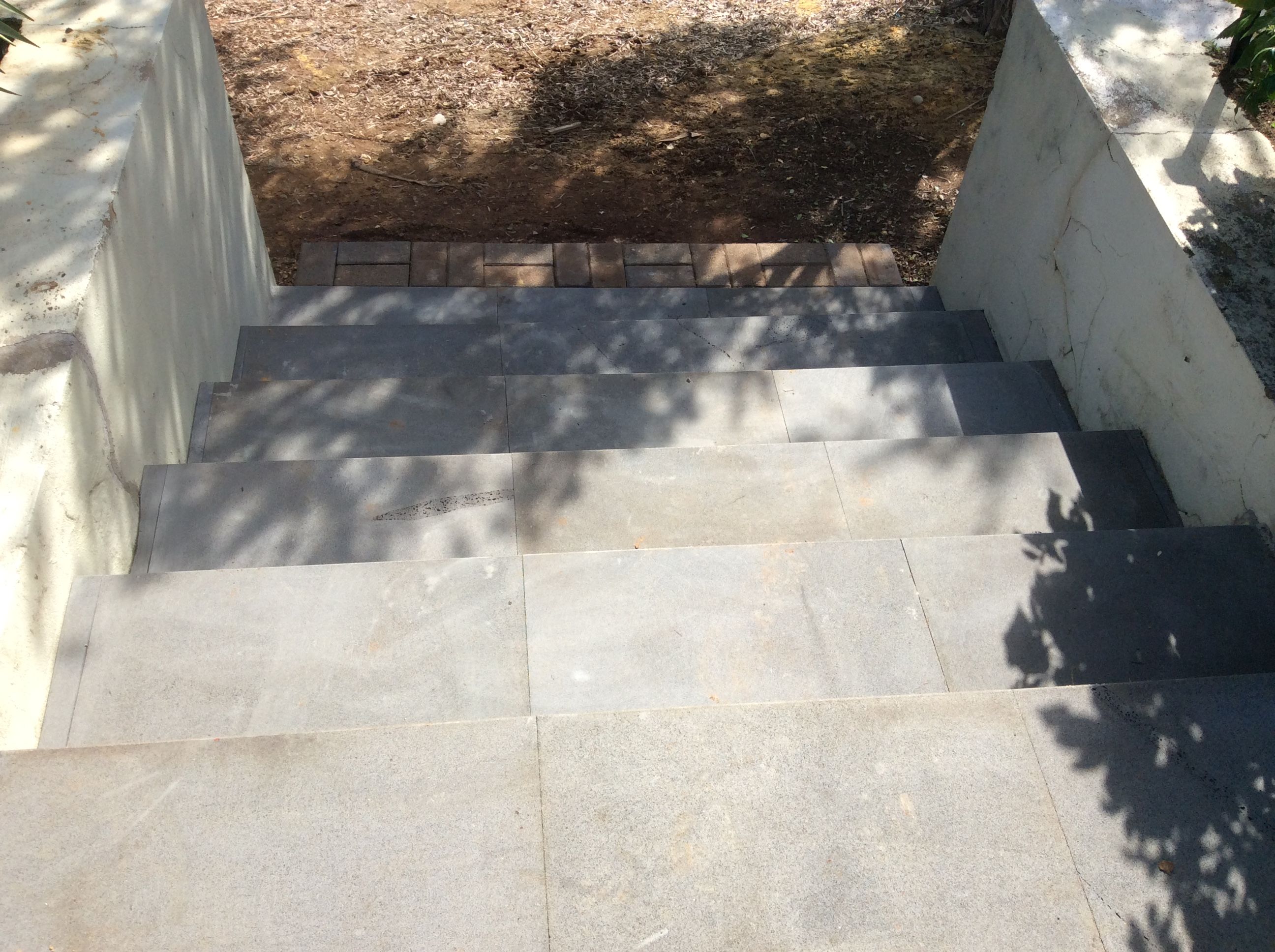 Solved: How to fix these steps? | Bunnings Workshop community