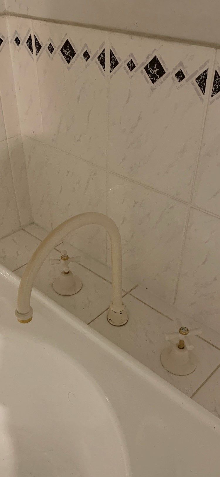 How to paint taps? | Bunnings Workshop community