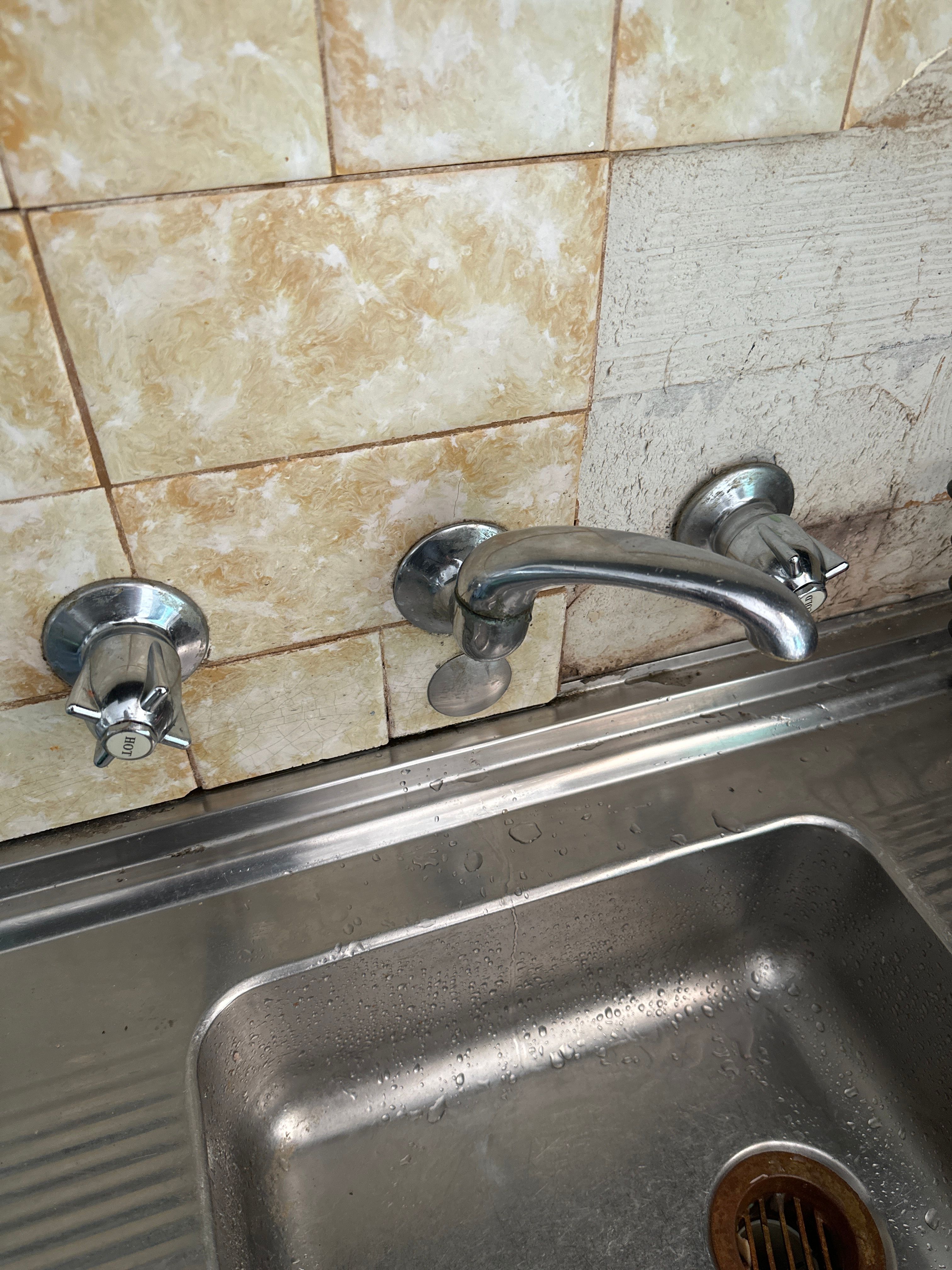Solved: How to fix a leaky tap? | Bunnings Workshop community
