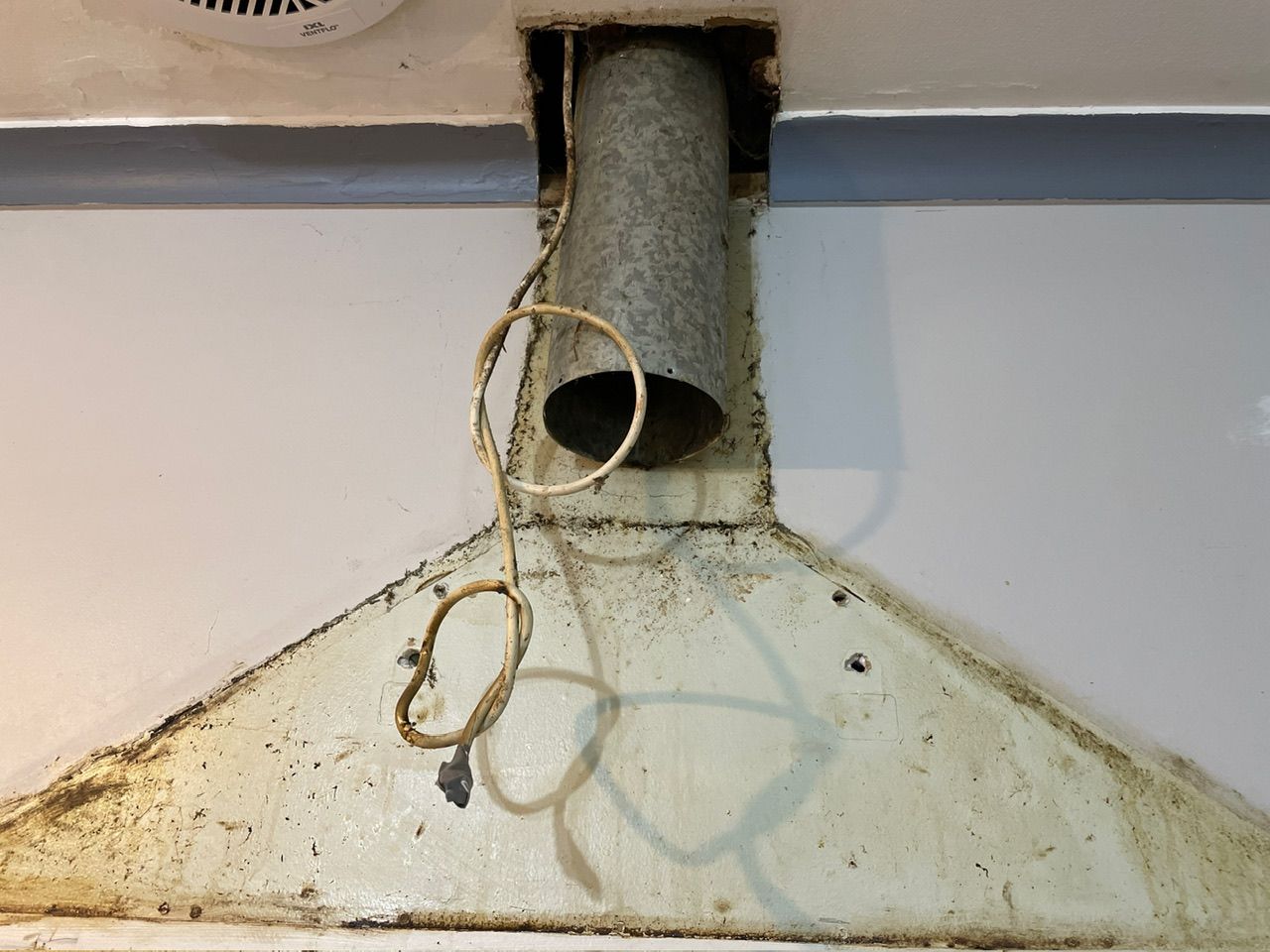 How to plaster and patch kitchen ceiling... | Bunnings Workshop community