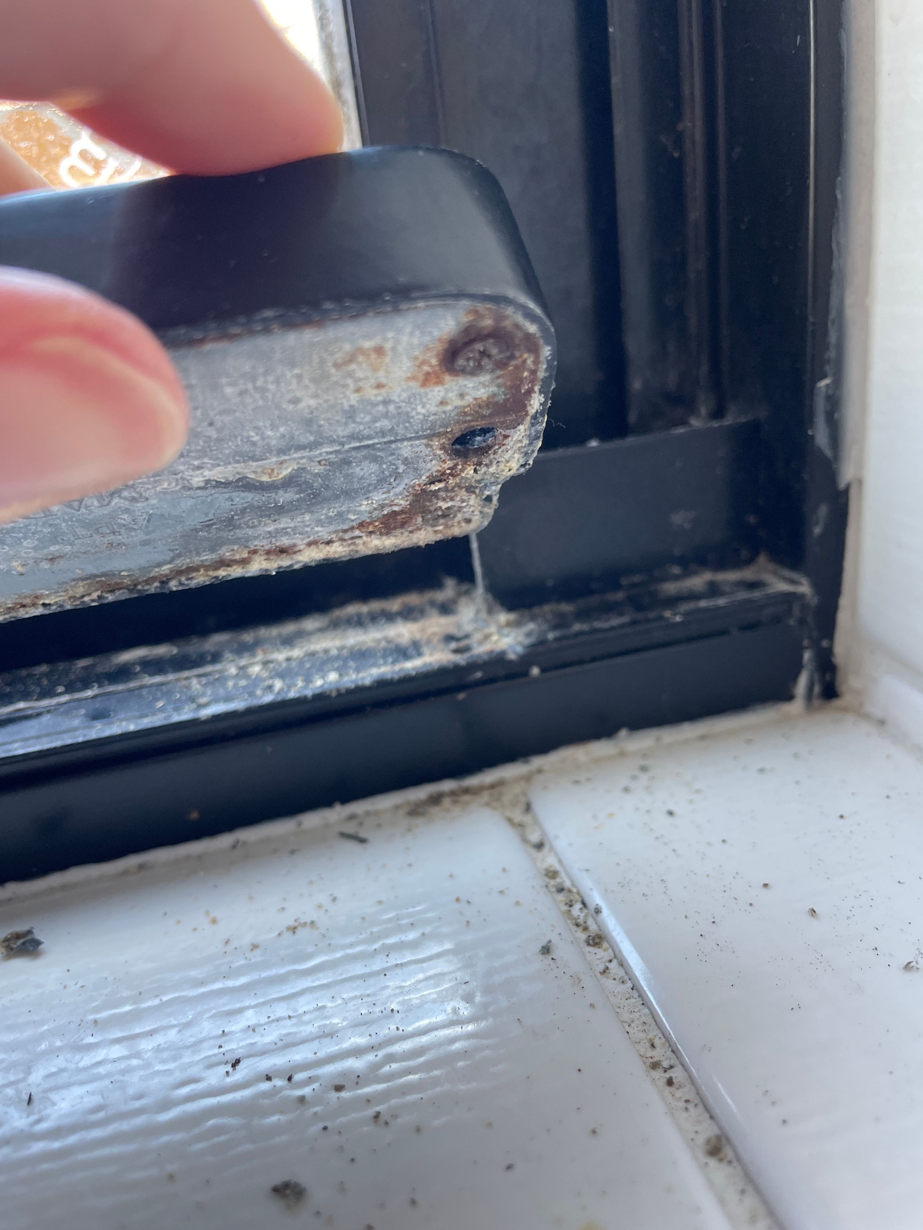 How to repair window winding mechanism? | Bunnings Workshop community