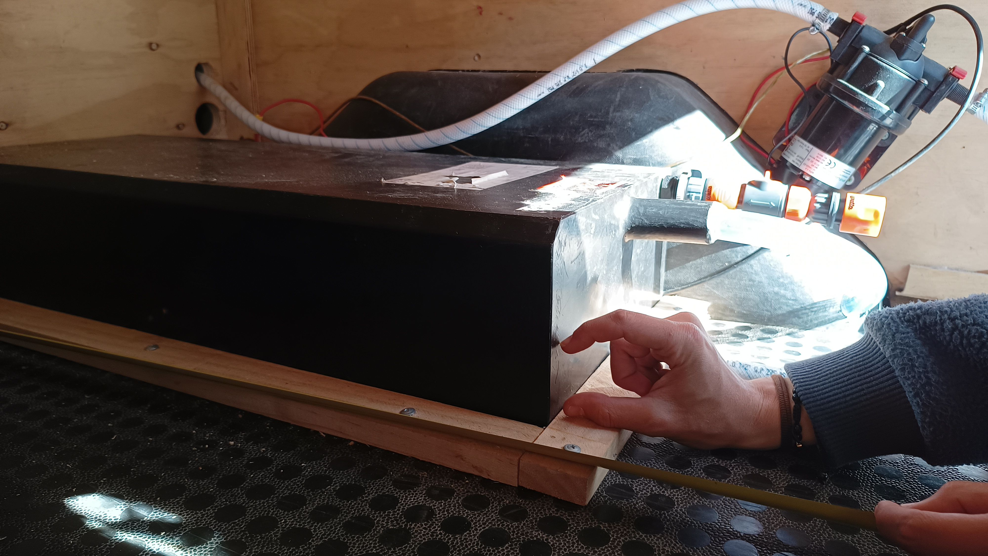 How to tilt our van's water tank? | Bunnings Workshop community